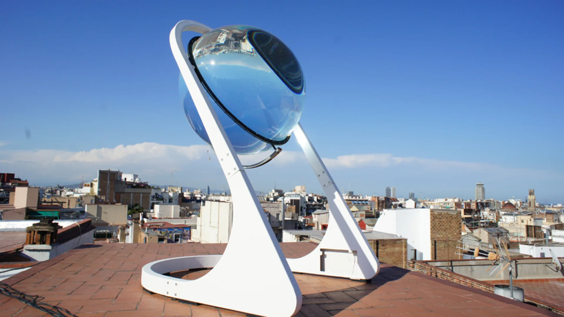 This Spherical Solar Power Device Looks Like Nothing You've Seen Before ...