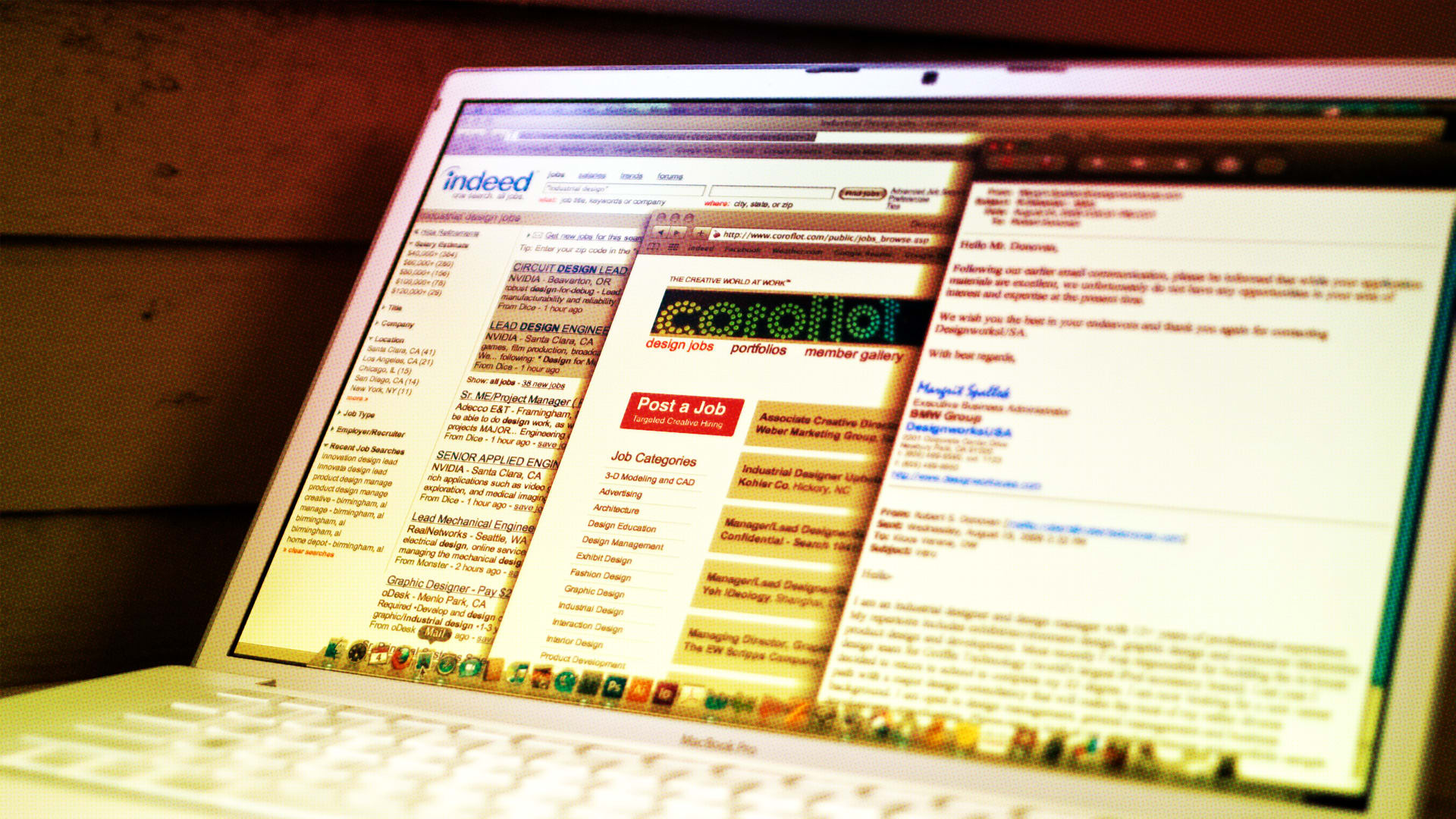 Your Happy Employees Are Still Job Hunting (Infographic) - Fast Company