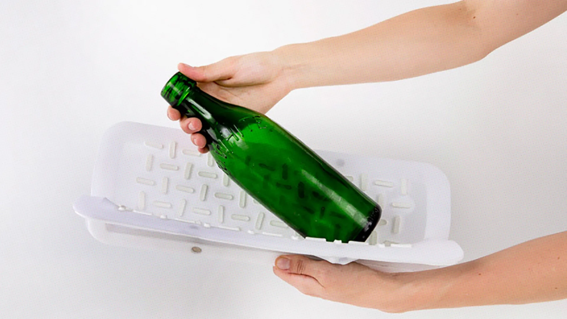 No More Bubble Wrap: A Clever Reusable Packing System Eliminates Waste ...
