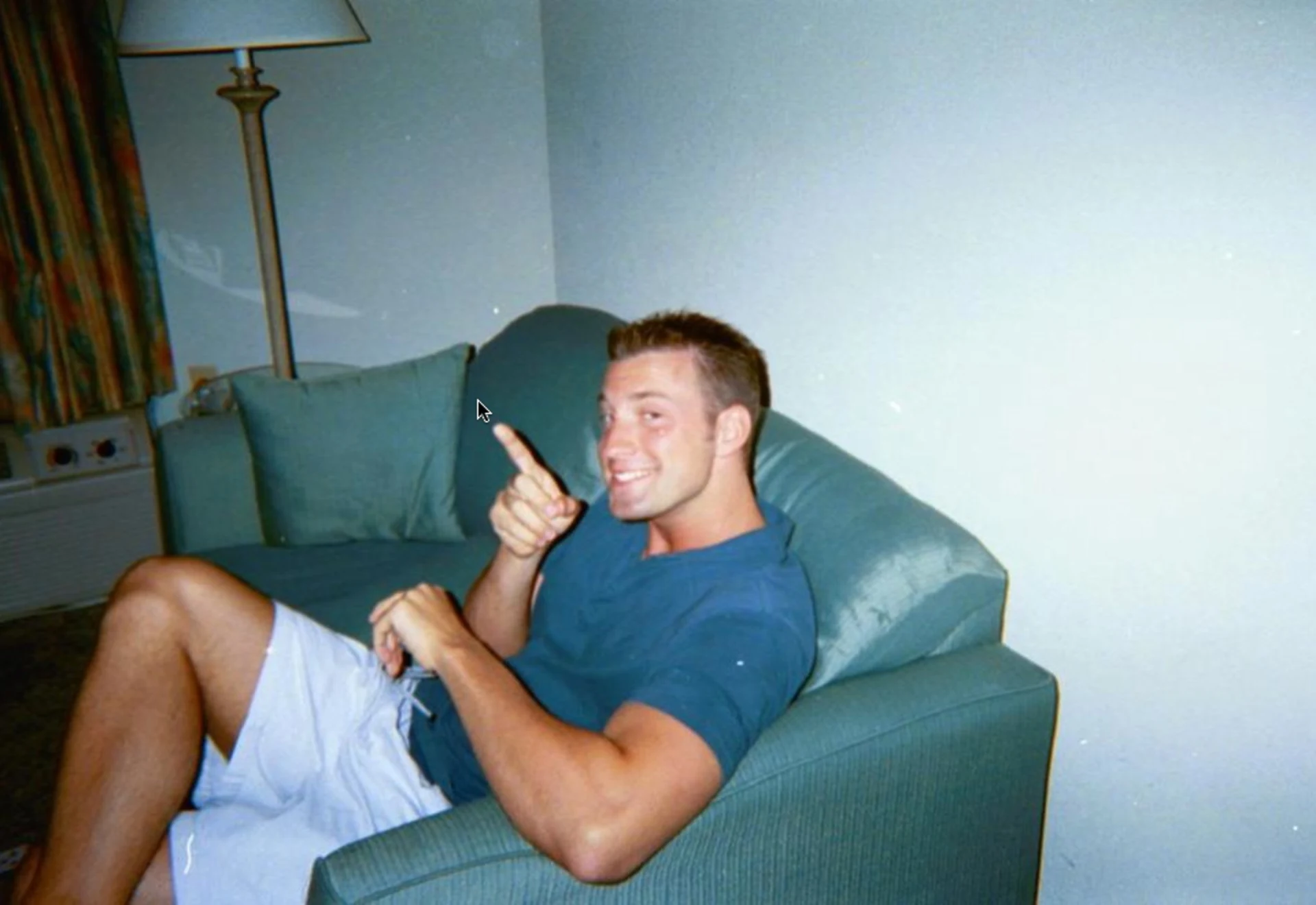 Pointer Pointer Becomes An Internet Sensation By Having People Point At ...