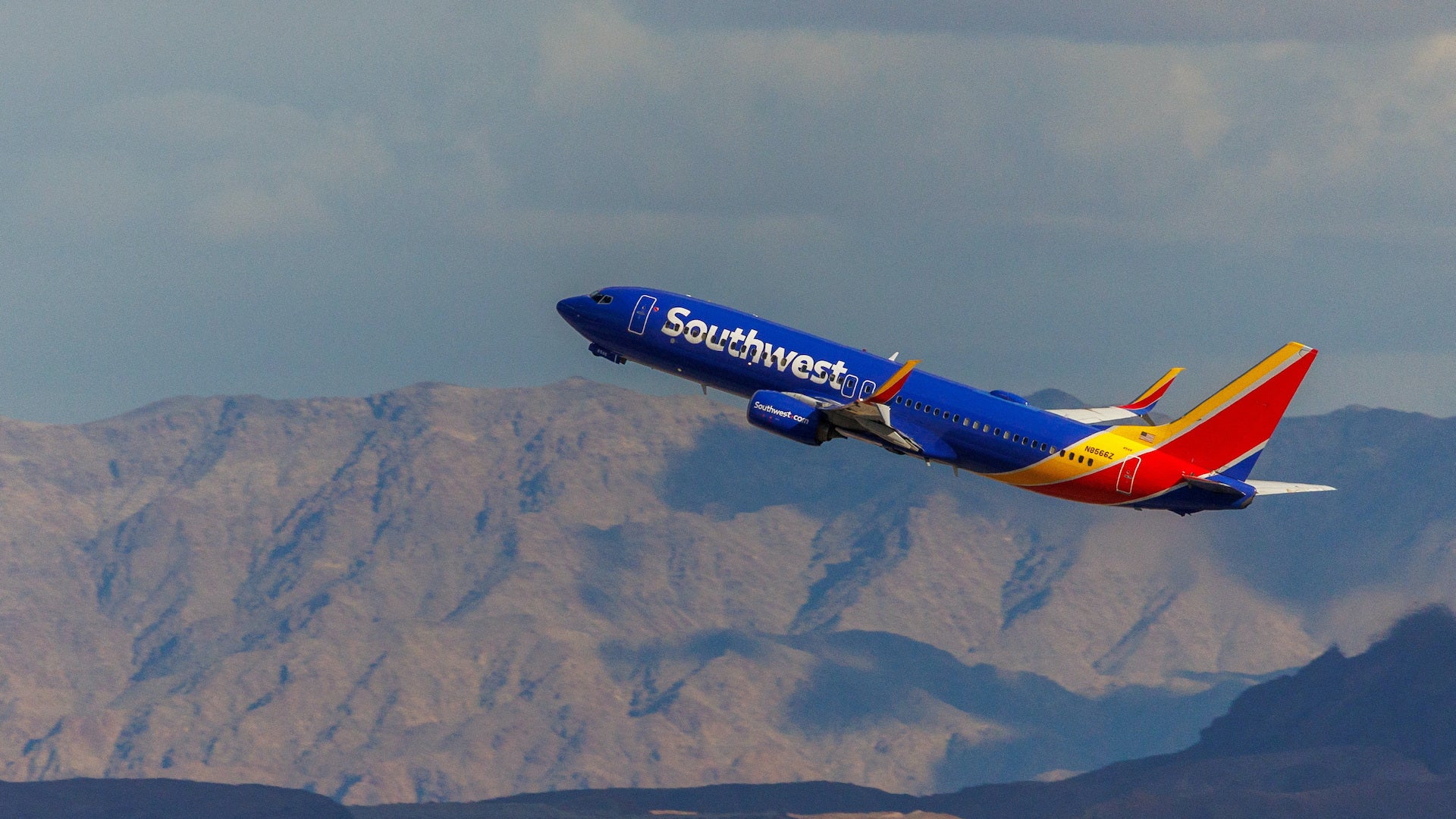 FAA, NTSB to investigate Southwest flight that departed from closed ...
