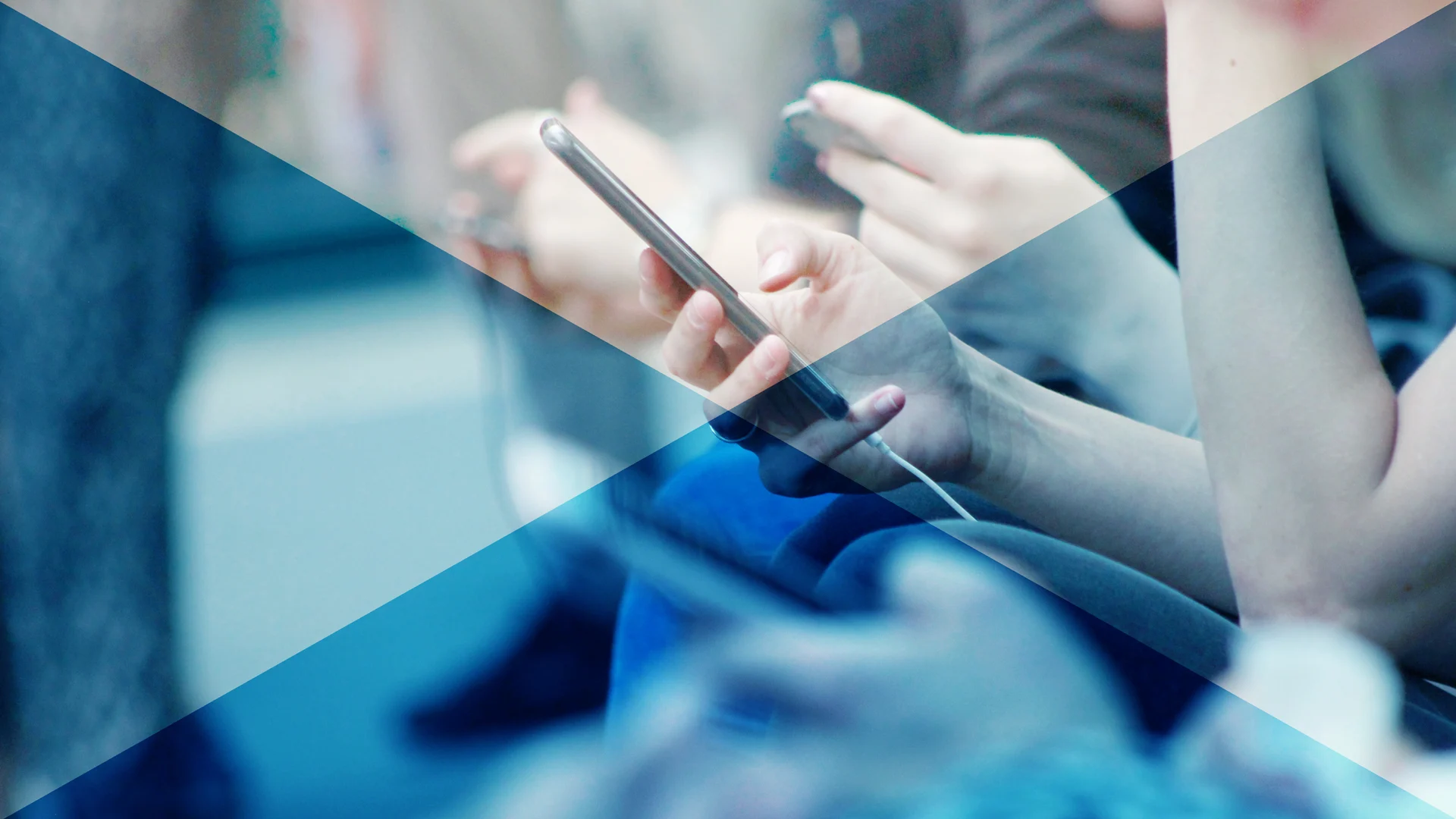 Report: People keep spending less and less time on Facebook - Fast Company