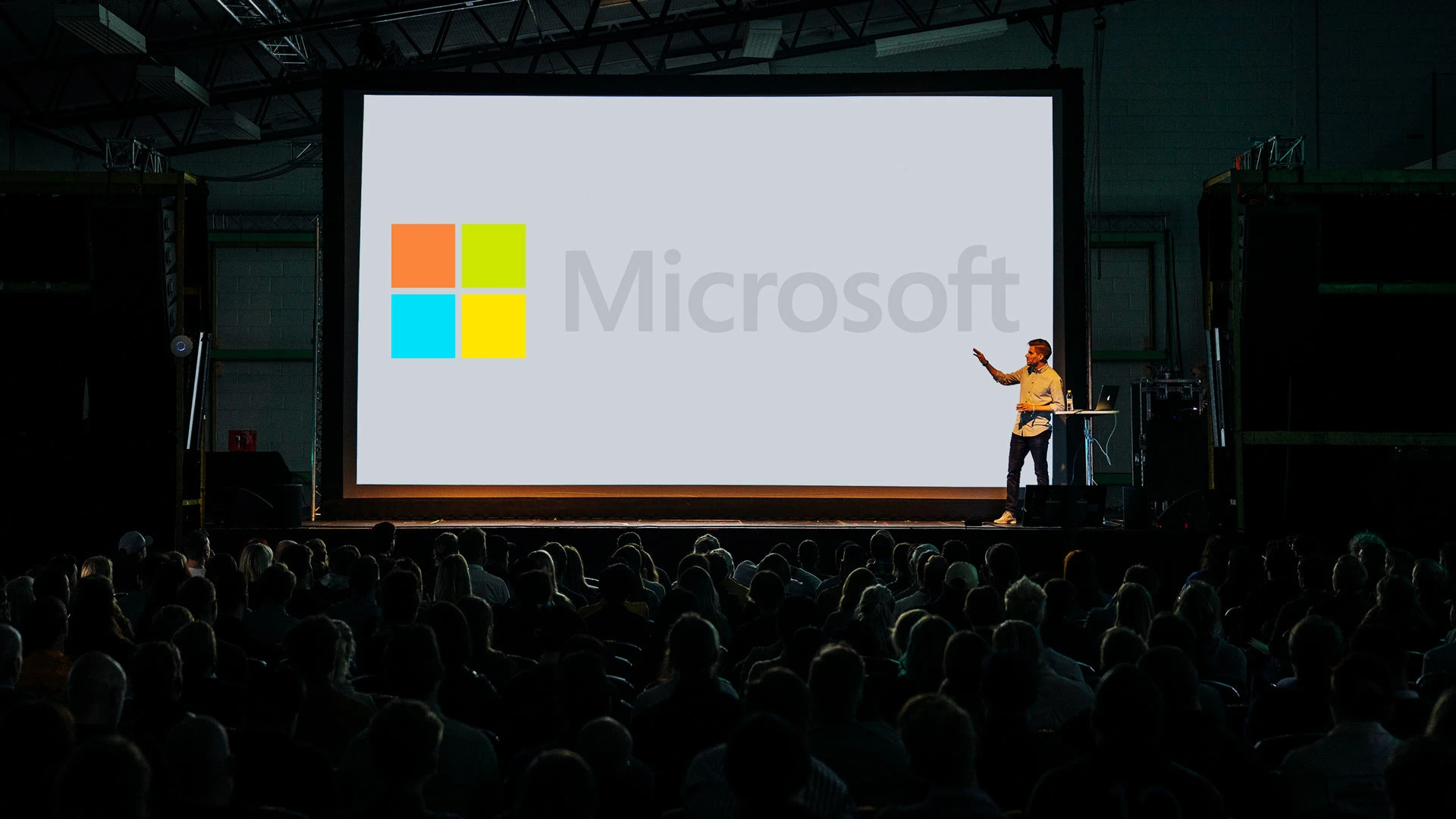 I create presentations at Microsoft. Here's how I avoid "Death by ...