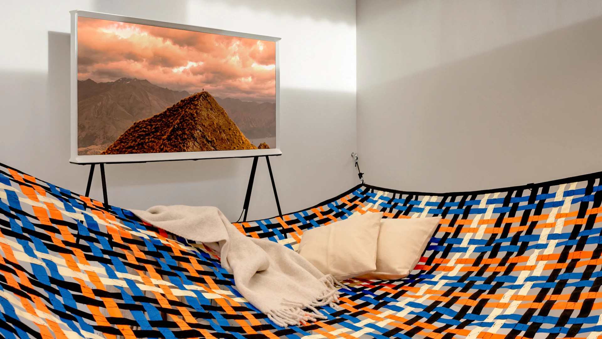 Samsung’s couch of the future is a giant hammock - Fast Company