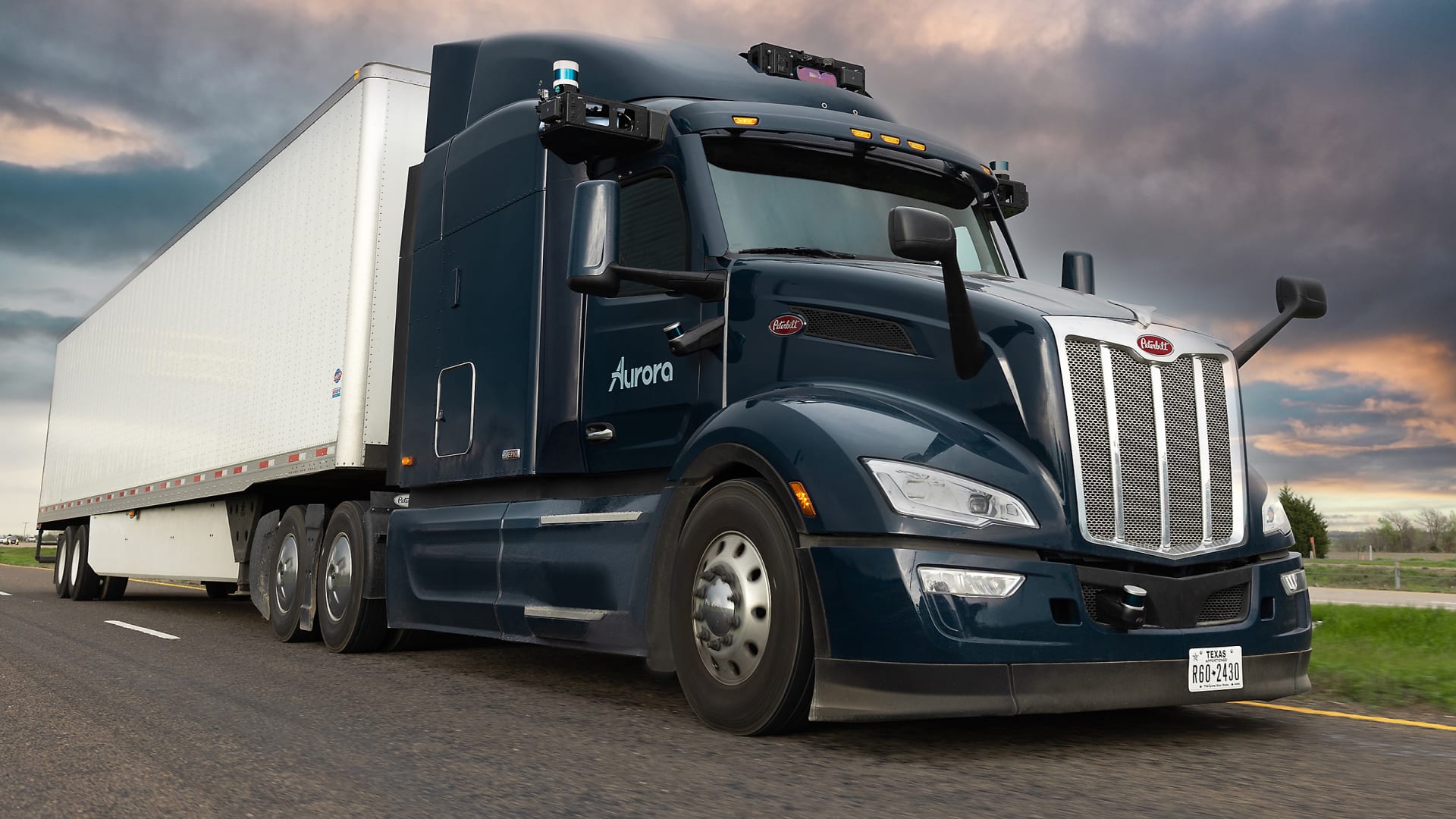 Aurora’s self-driving truck tech is now feature complete