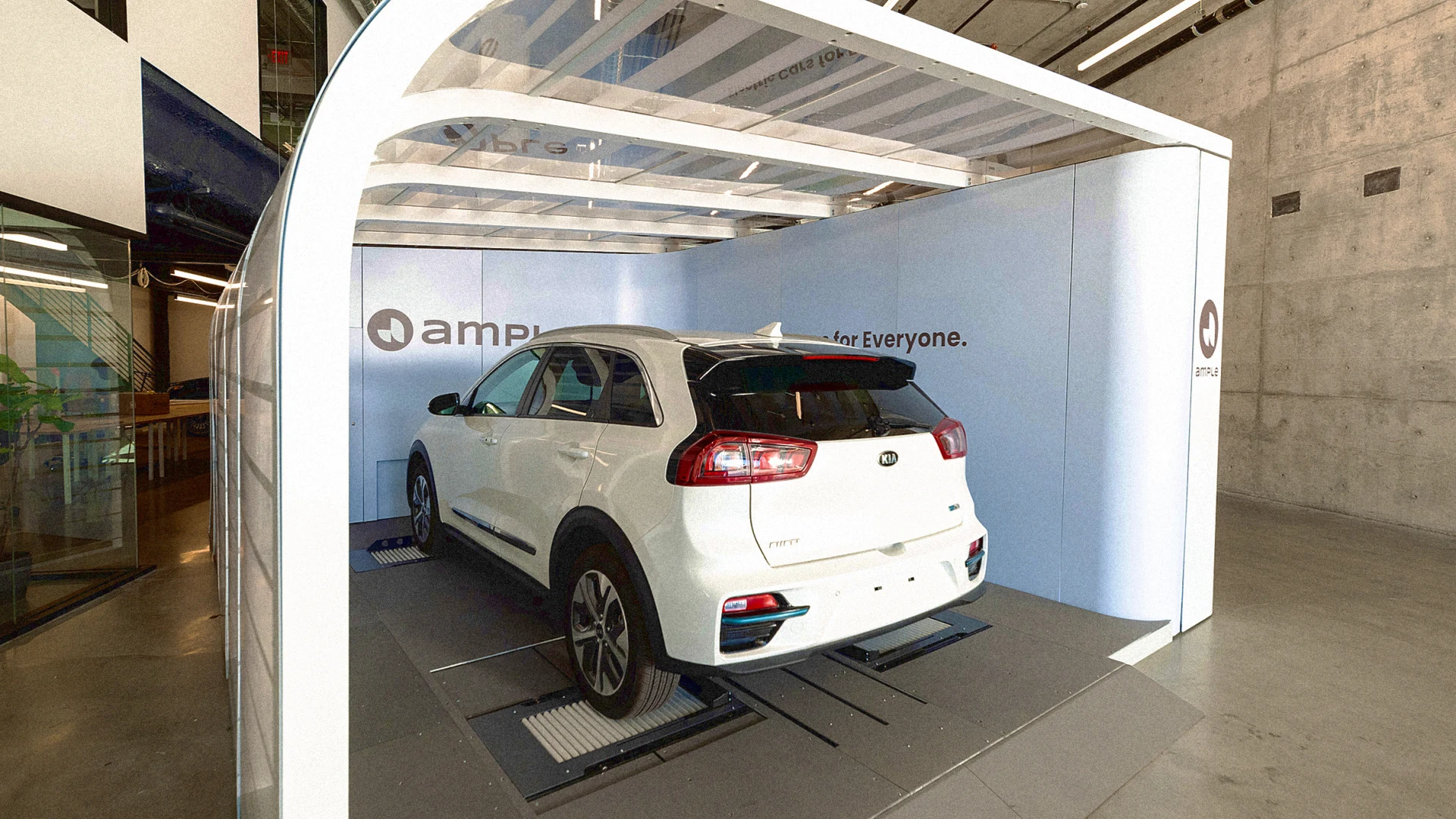 San Francisco startup Ample can give EVs a full charge in 10 minutes