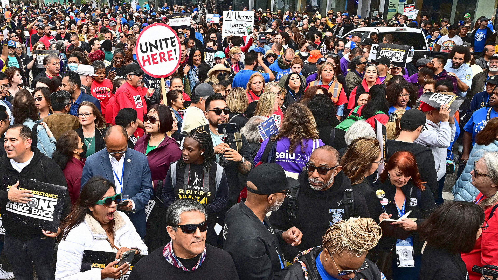 Workers across the country are striking—and winning—during summer 2023