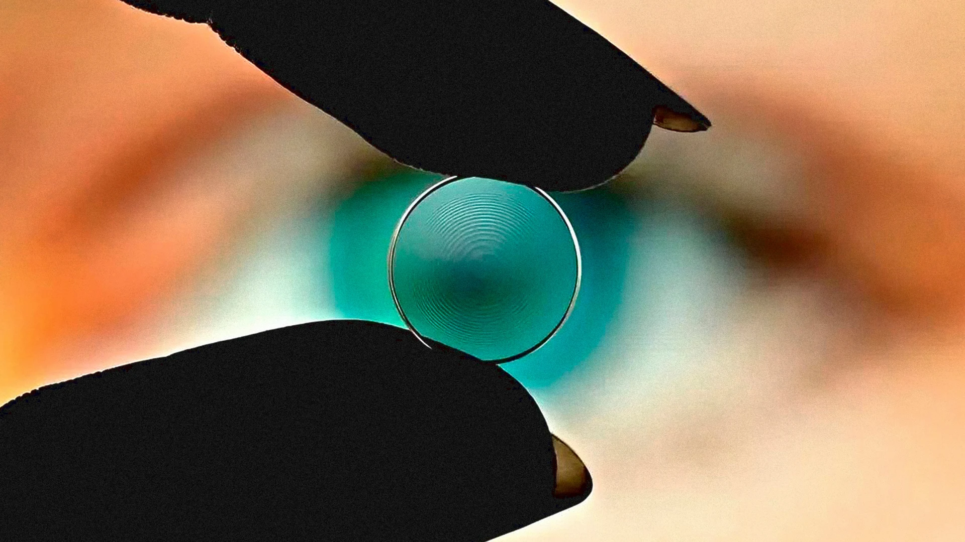 These spiral contact lenses give you perfect vision at any distance
