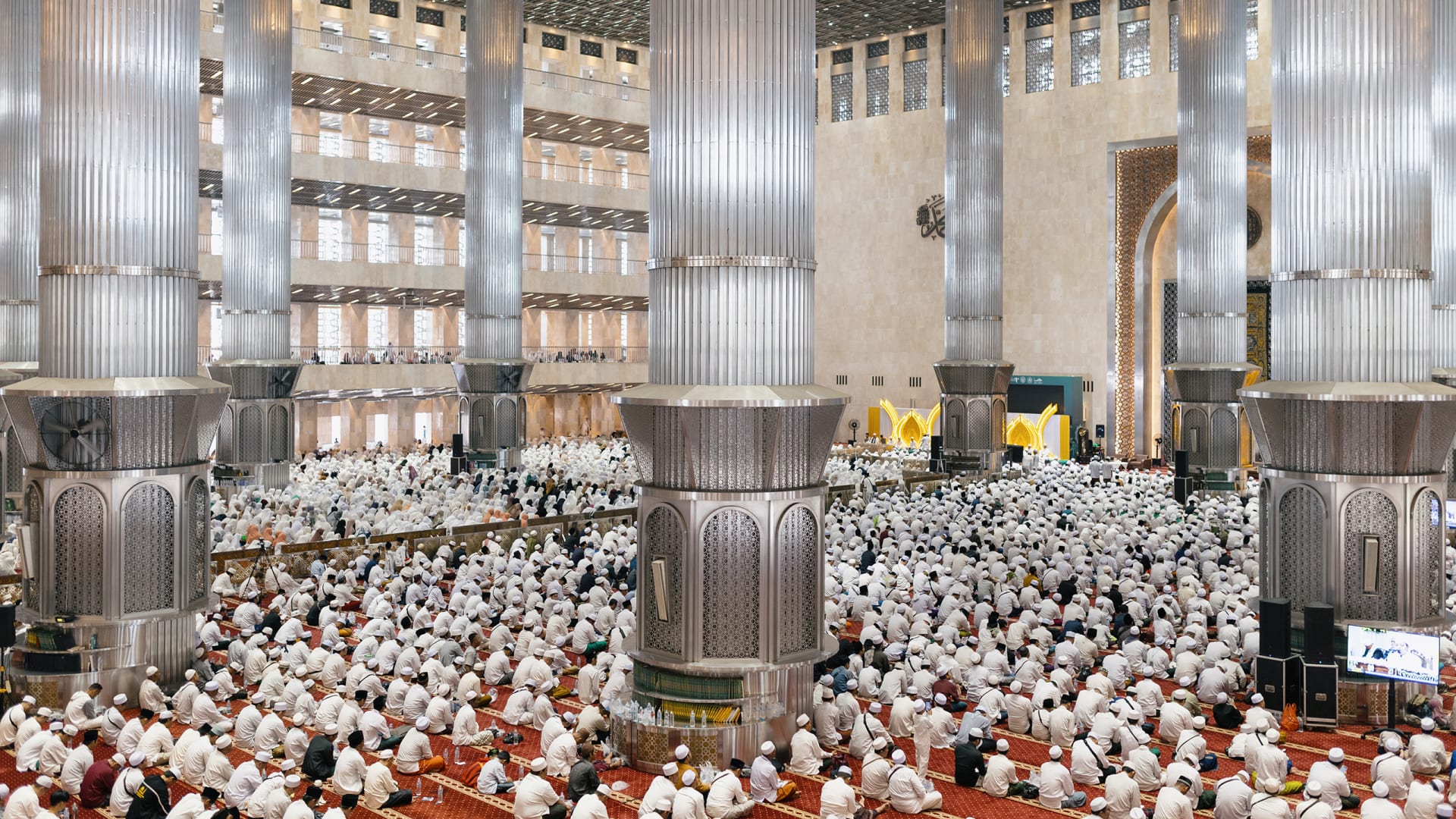 Muslims worldwide celebrate eco-friendly Ramadan