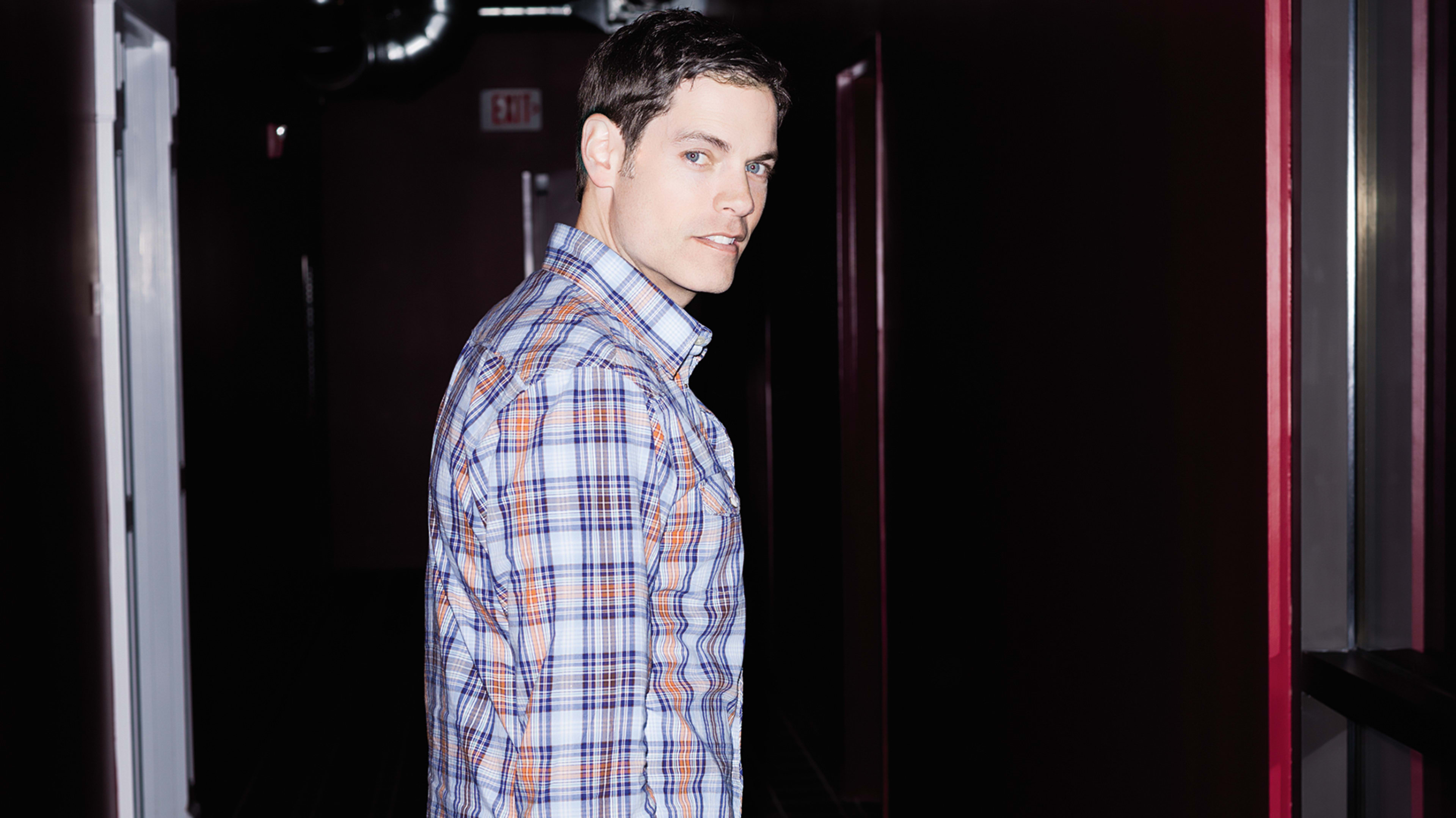 StageIt Founder And CEO Evan Lowenstein Lets Performers Play On Their ...