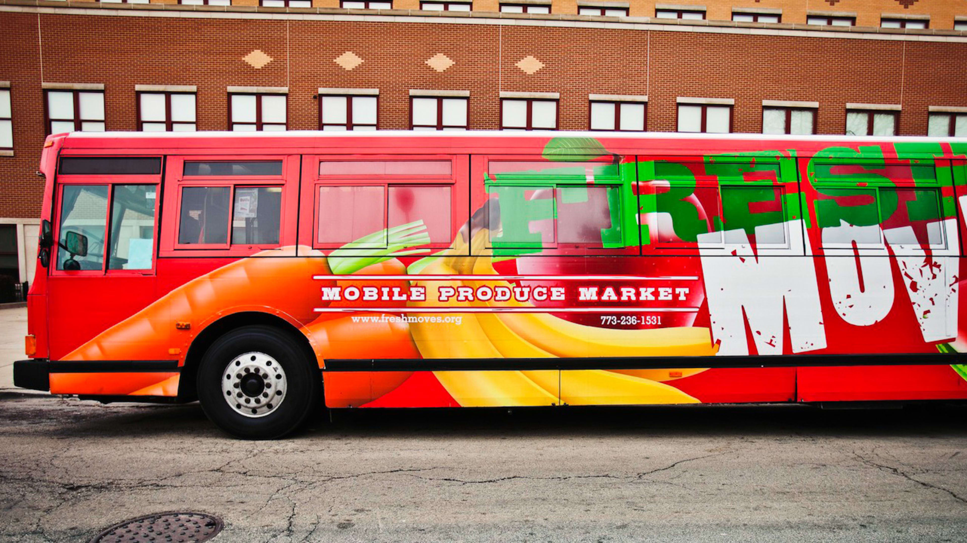 A Grocery Store In A Bus Drives Fresh Food To The Food Deserts - Fast ...