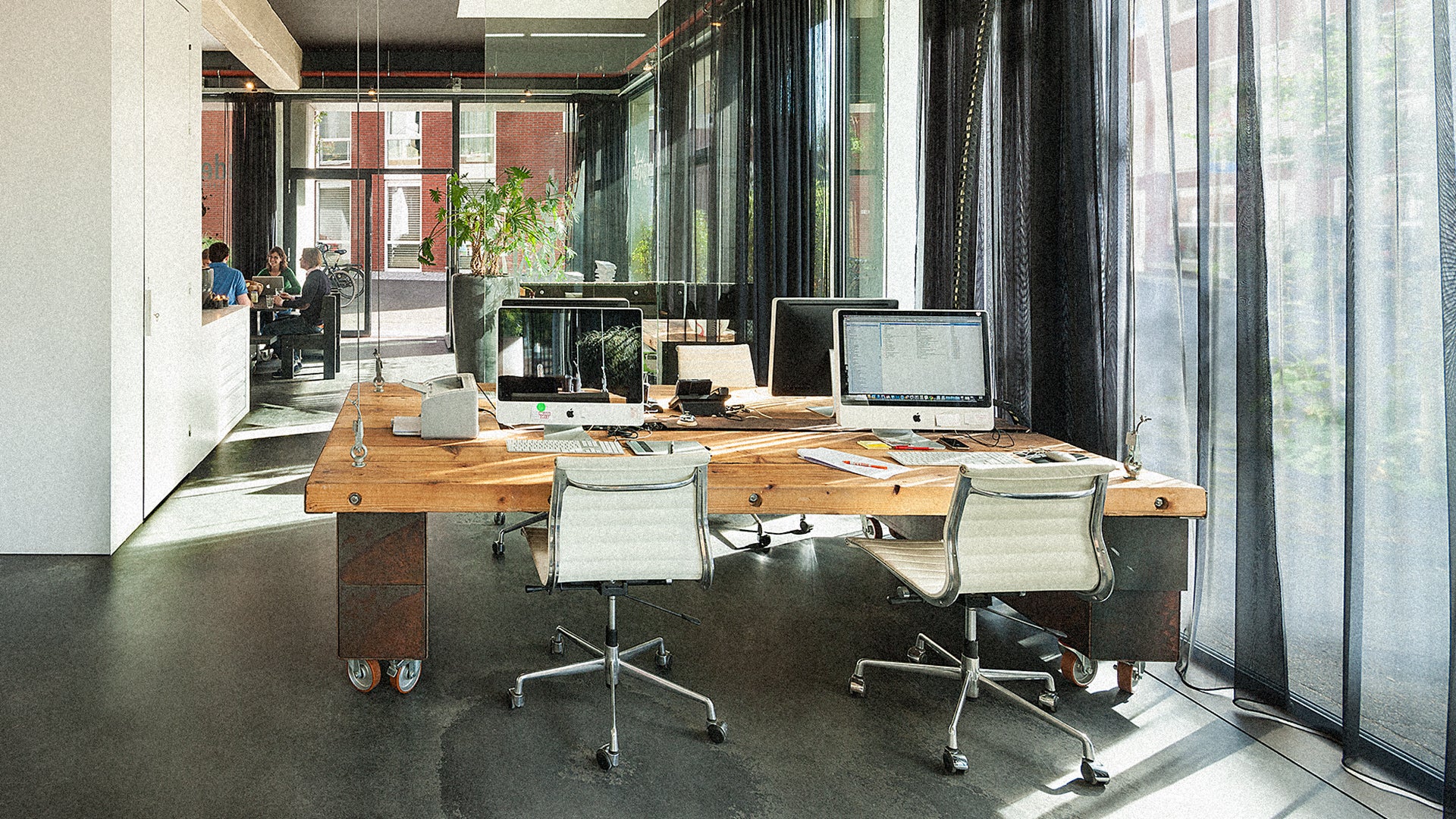 No More Working Late: At The End Of Each Day, This Office Disappears ...