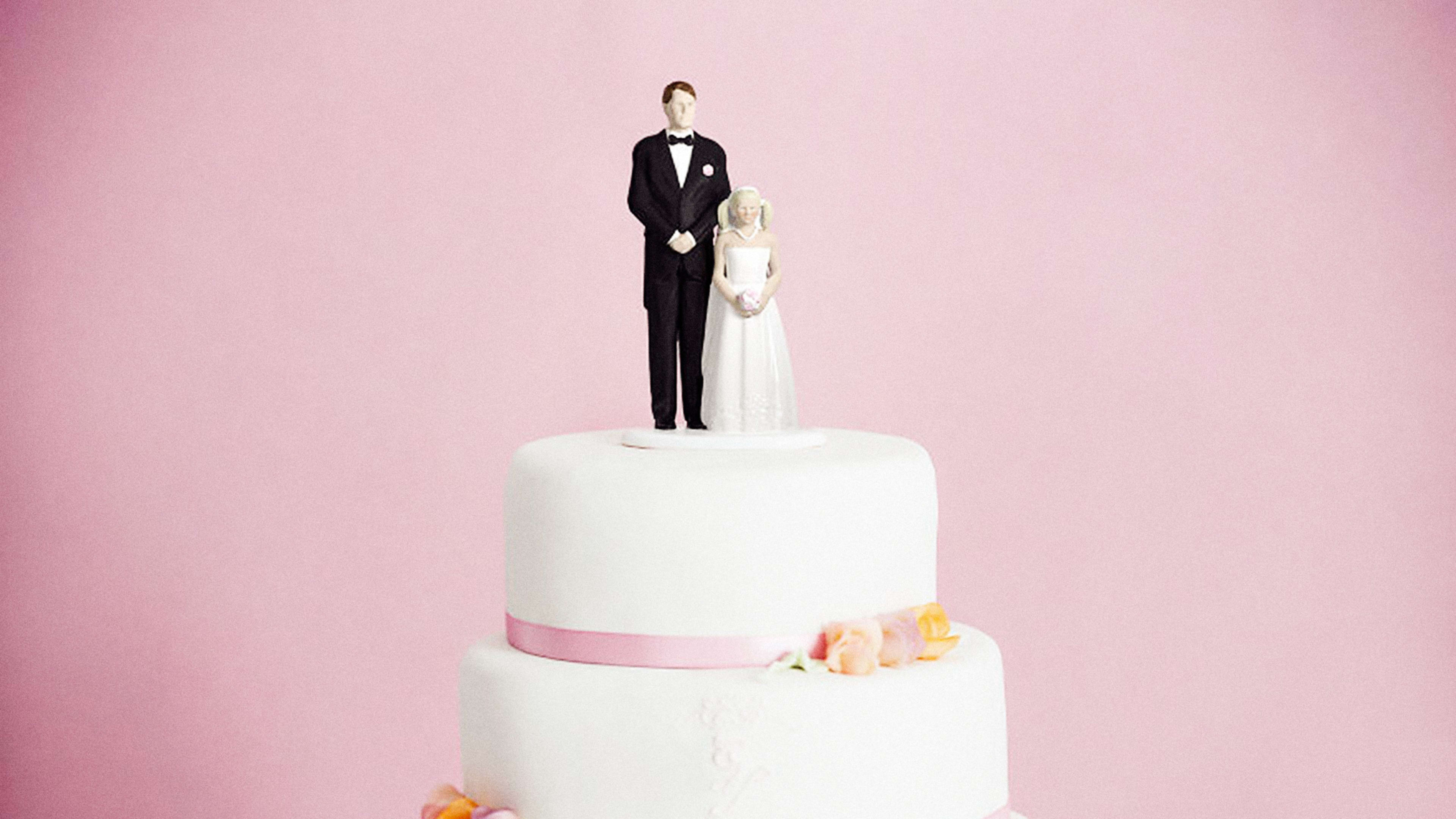 The Story Of A 12-Year-Old Norwegian Bride Brings Attention To A Global ...