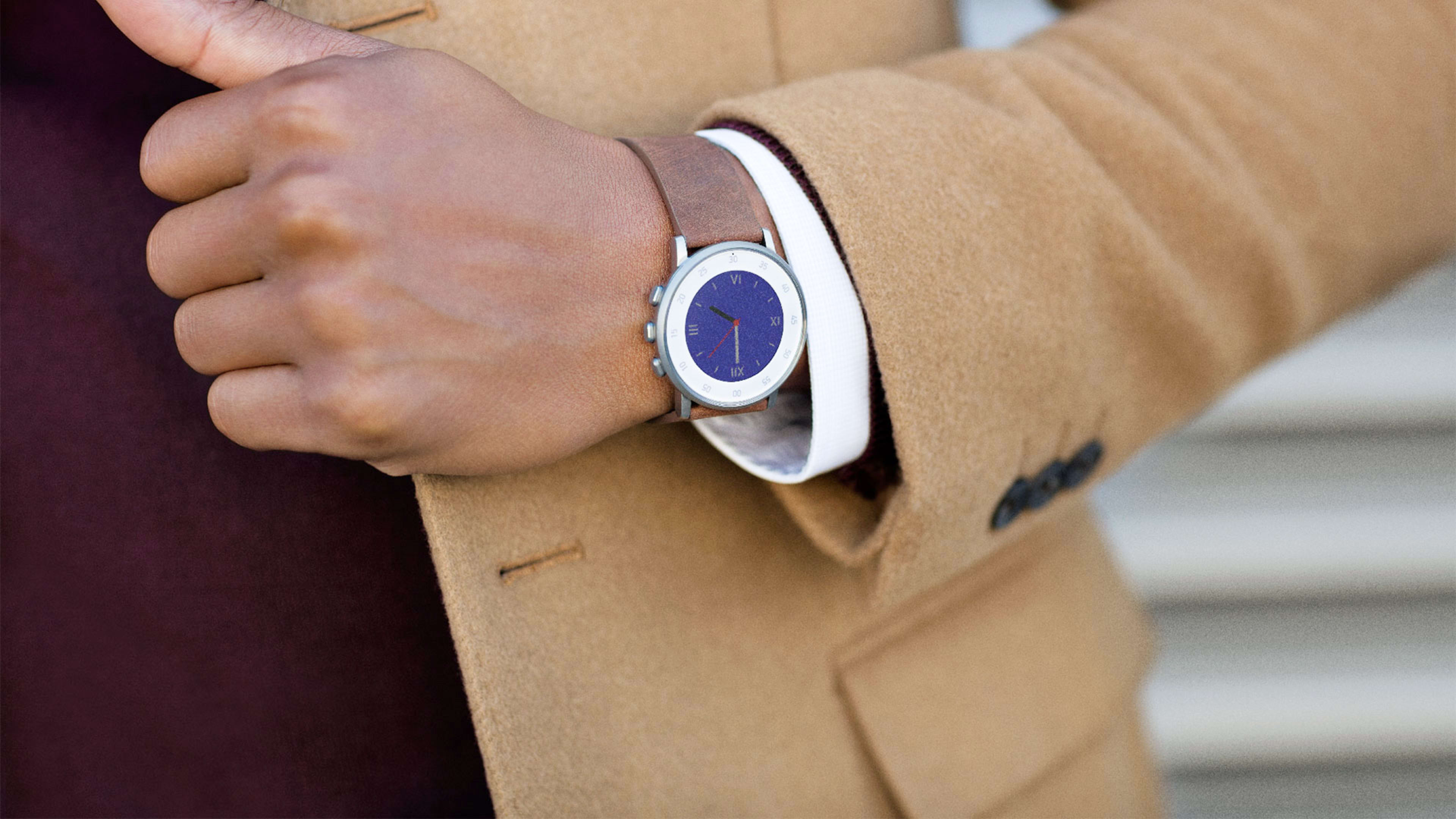 Pebble's New Smartwatch Is Round (And, More Important, Really Thin ...