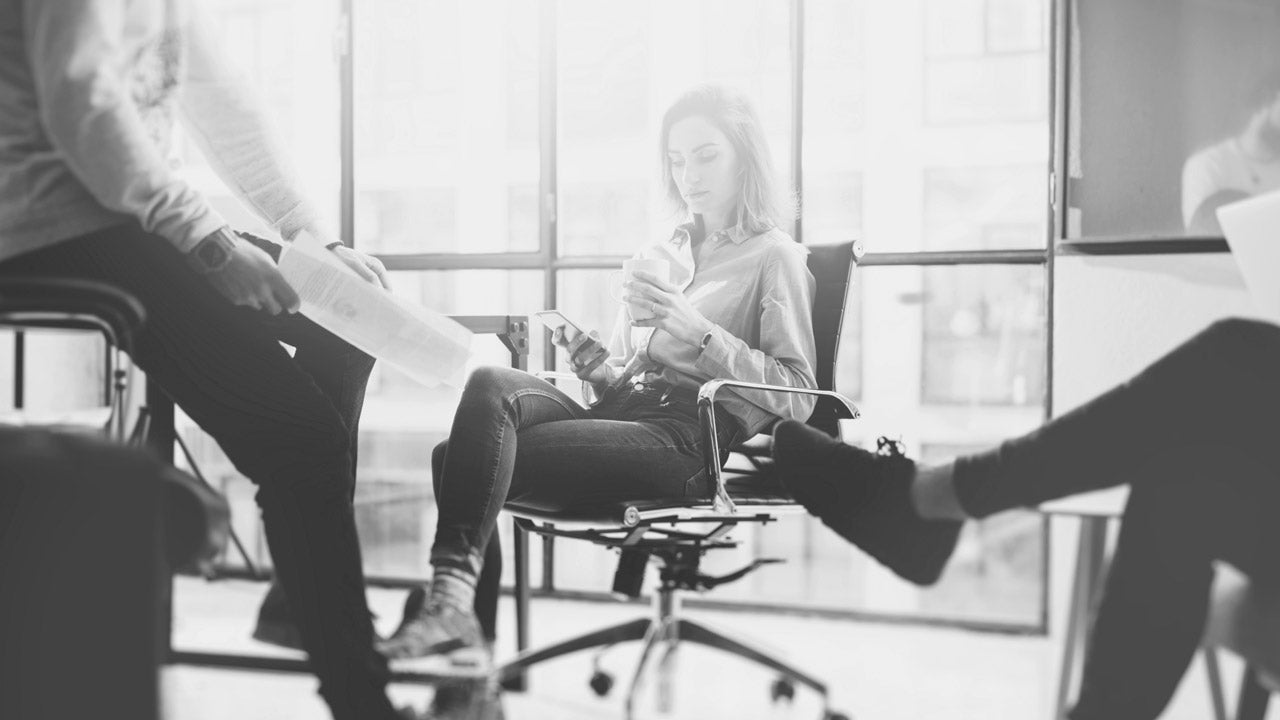 How To Survive Working On An Underperforming Team - Fast Company