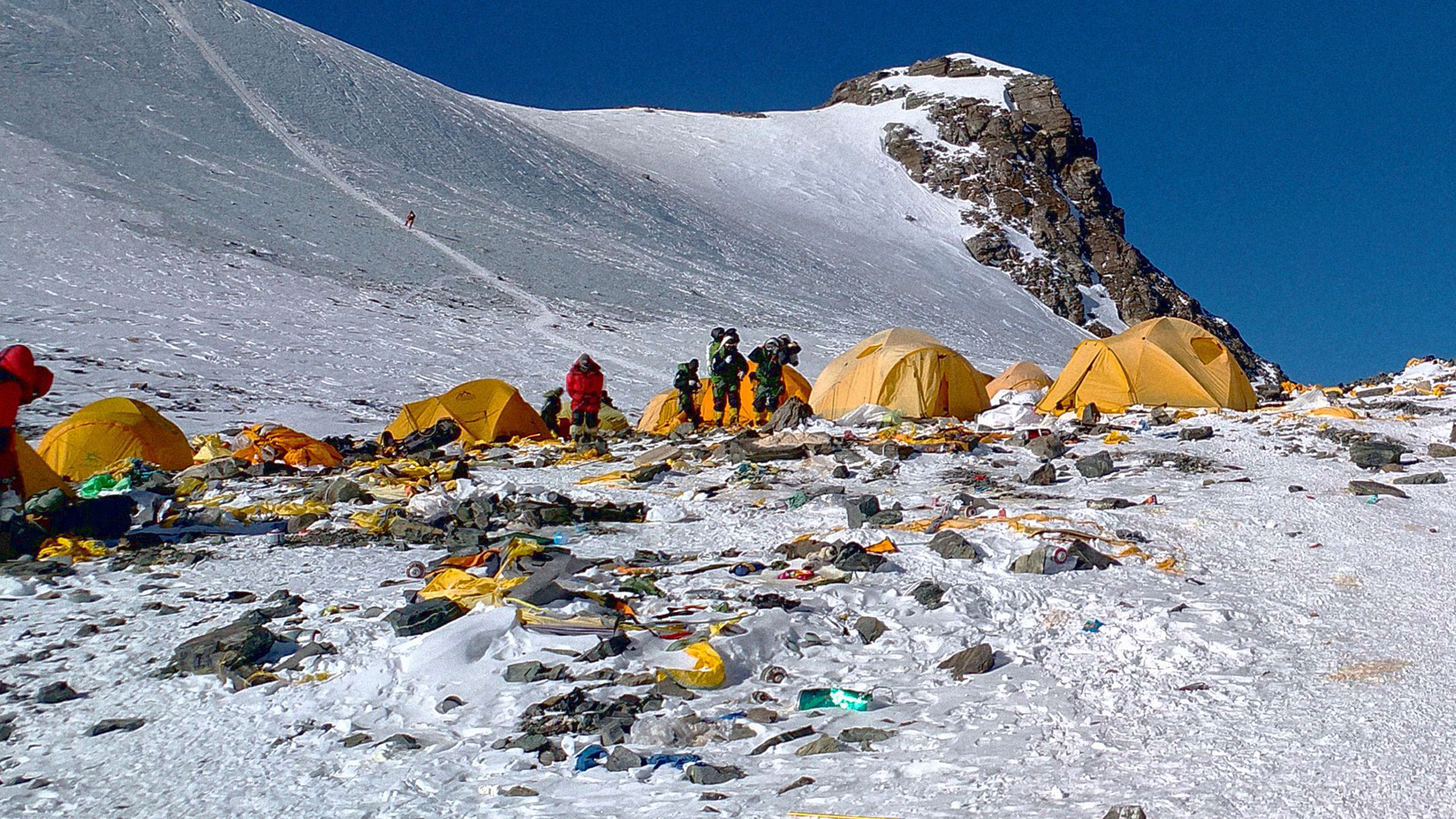 Garbage is piling up on Mount Everest. These sustainable solutions are ...