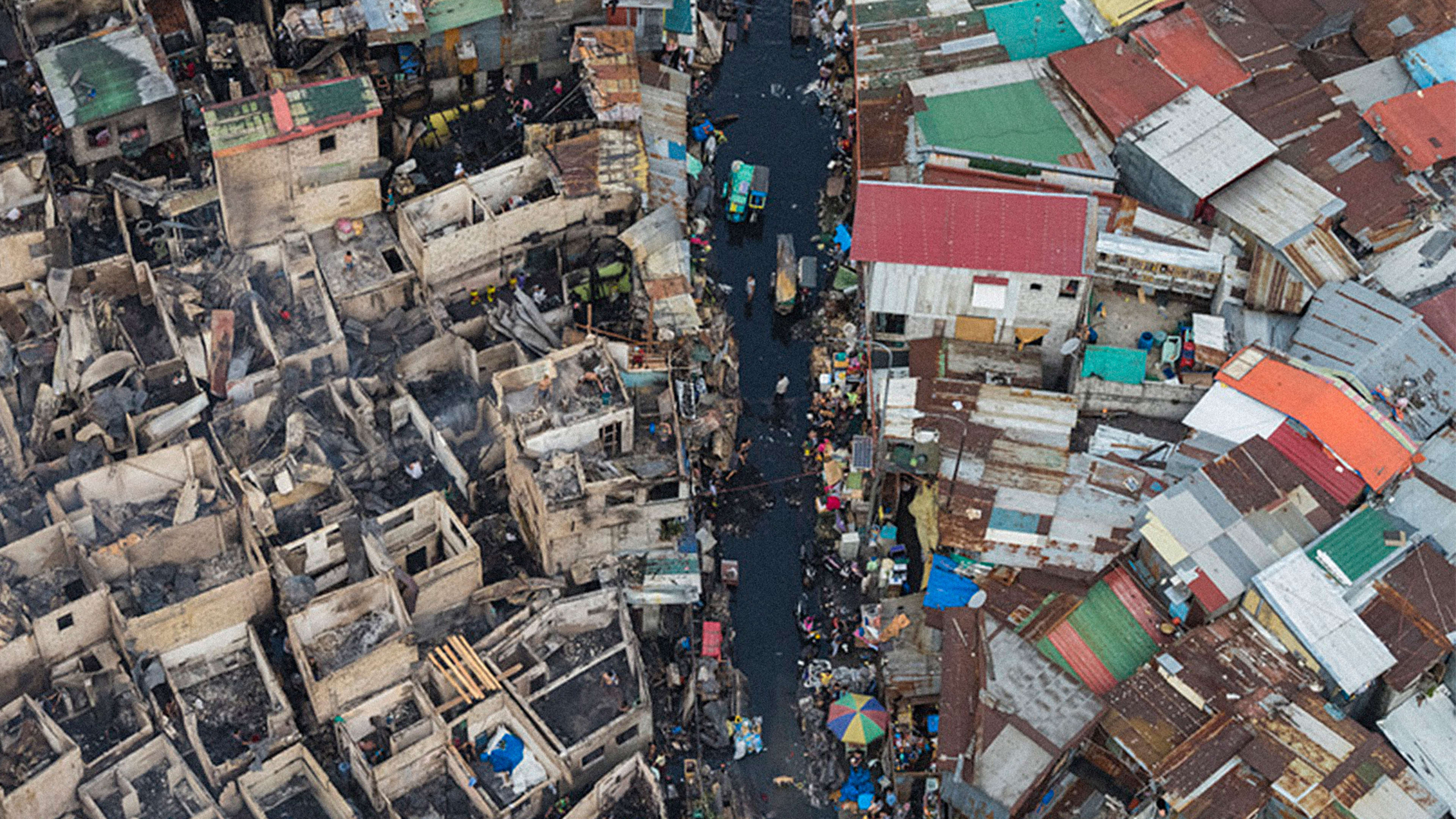 Look Down On One Of The World's Most Densely Populated Slums In These ...