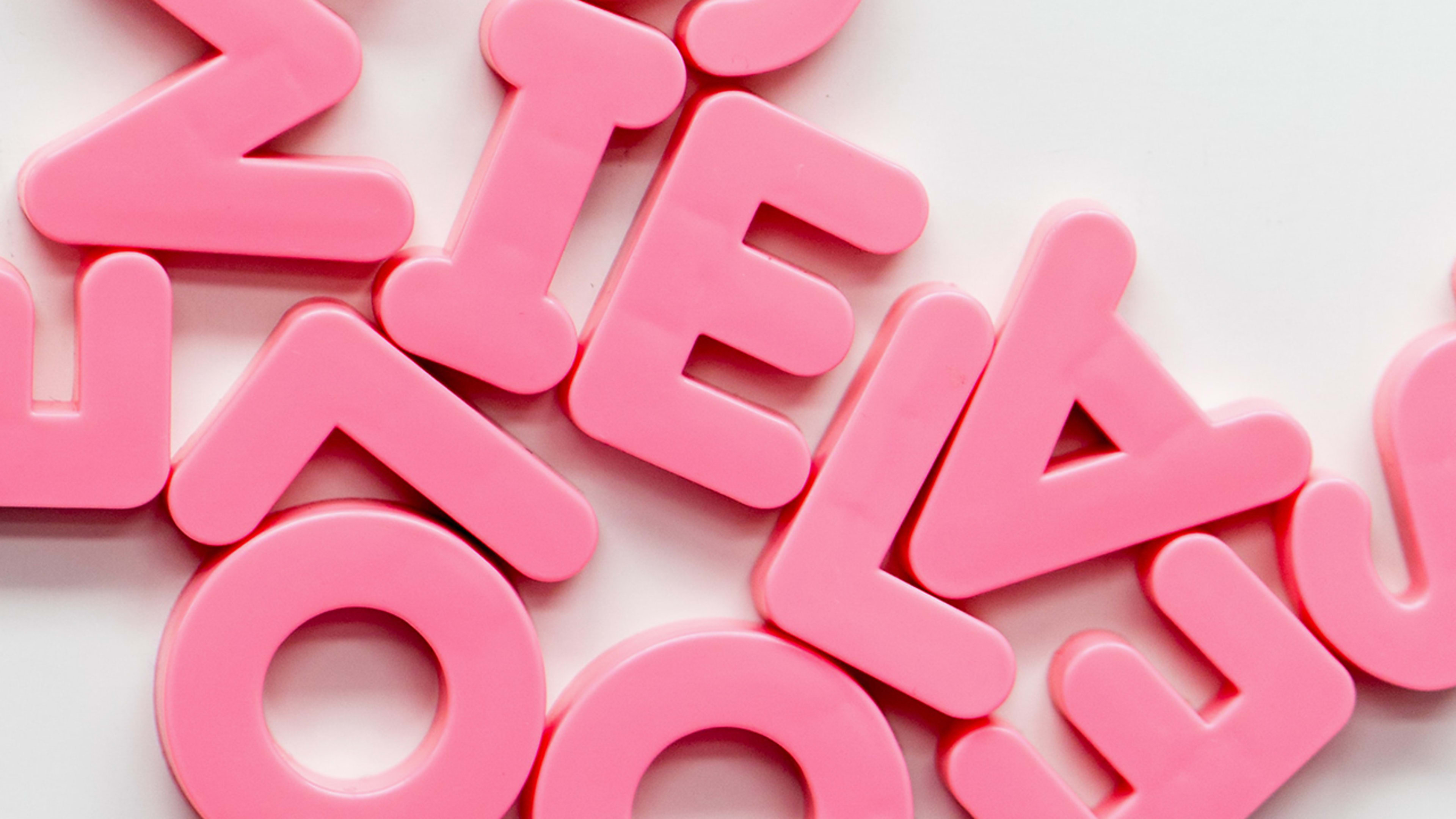 Hiiiiii! THIS is how texting has changed grammar & the way we ...