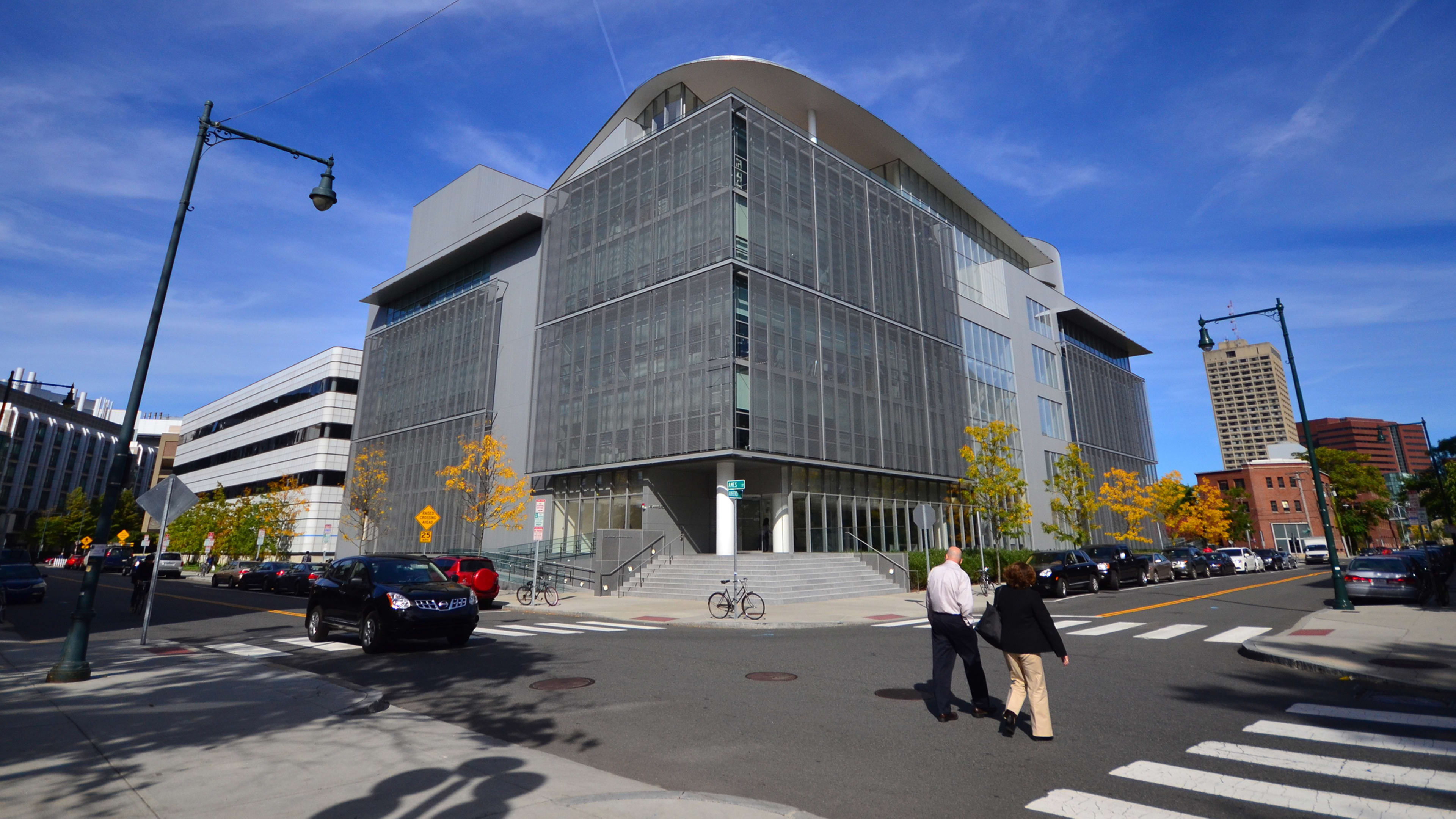 MIT Media Lab director apologizes for accepting funds from Jeffrey ...
