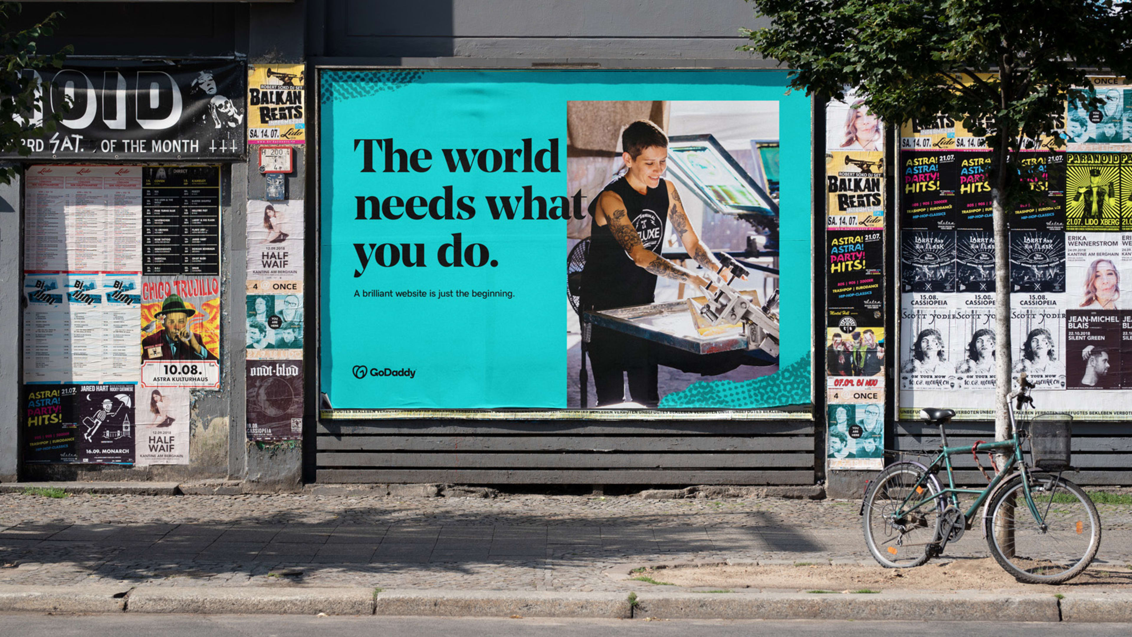 GoDaddy's new logo gets out of the way. Here's why that's good - Fast ...