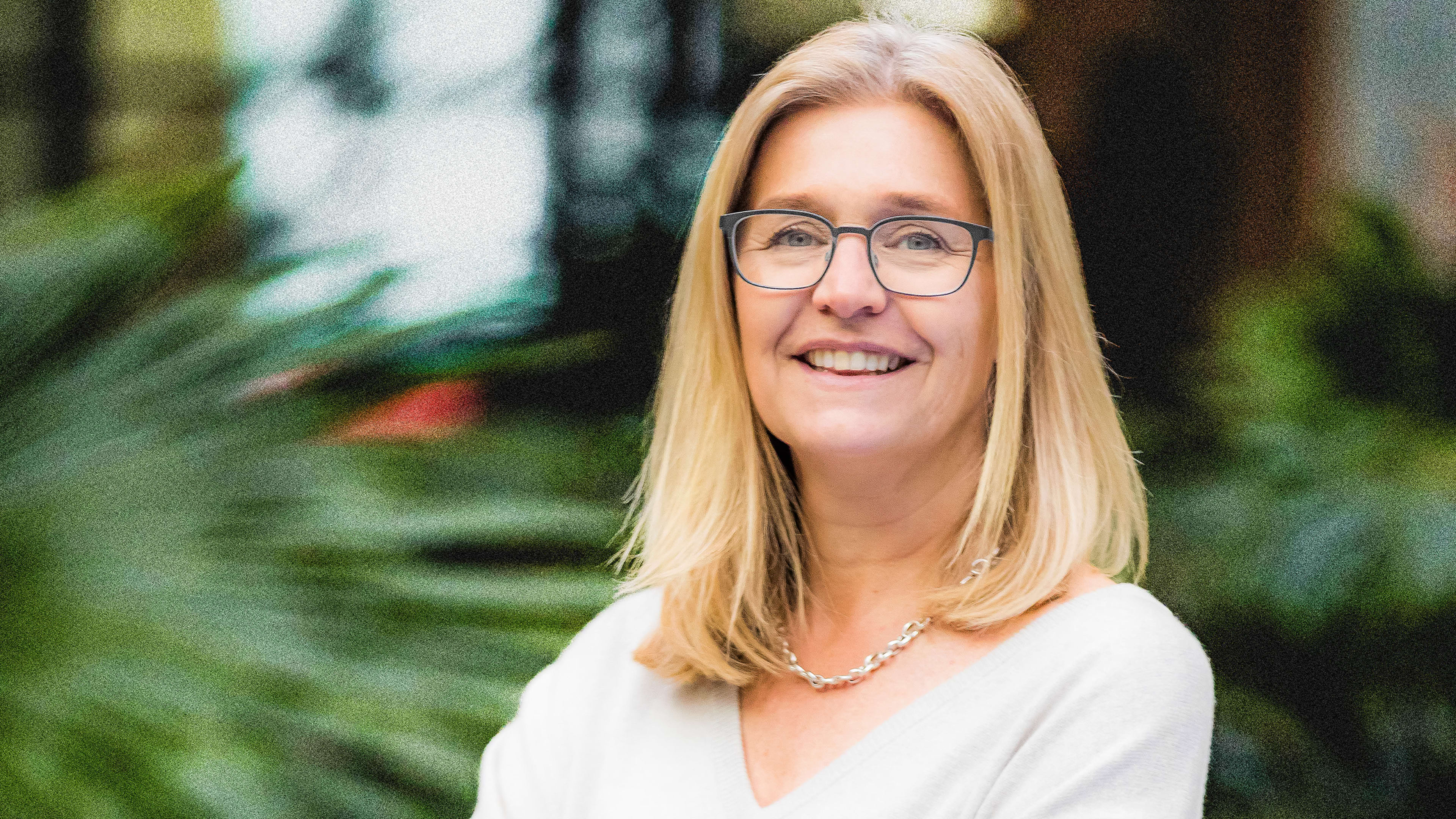 How Mars, maker of M&Ms and Snickers, is reimagining its supply chain ...