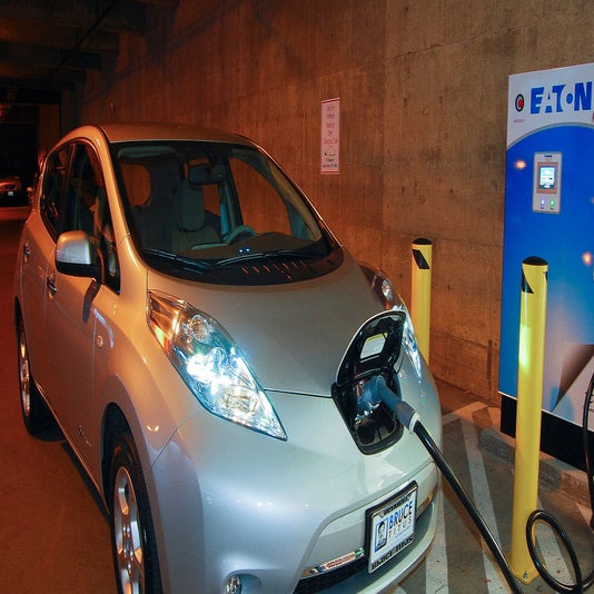 Electric Car Owner Arrested For Stealing 5 Cents' Worth Of Power - Fast ...
