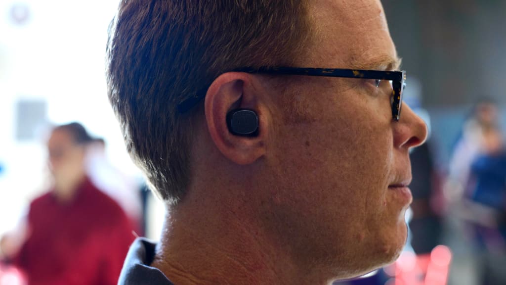 The Tiny Wireless Earbuds Of The Future Are Made Possible By Software ...