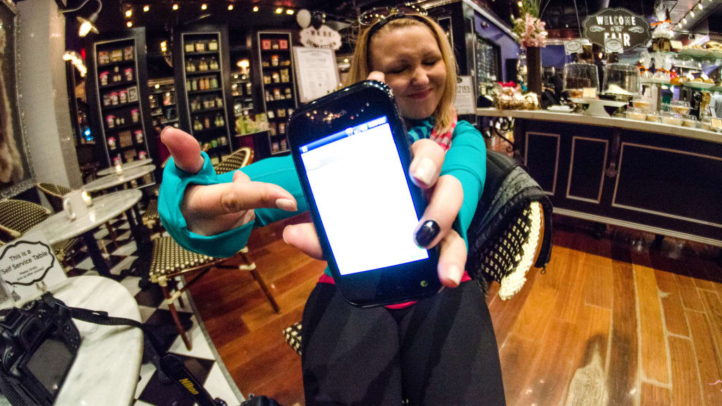 Meet The Mobile-Only Bank For On-The-Go Millennials - Fast Company