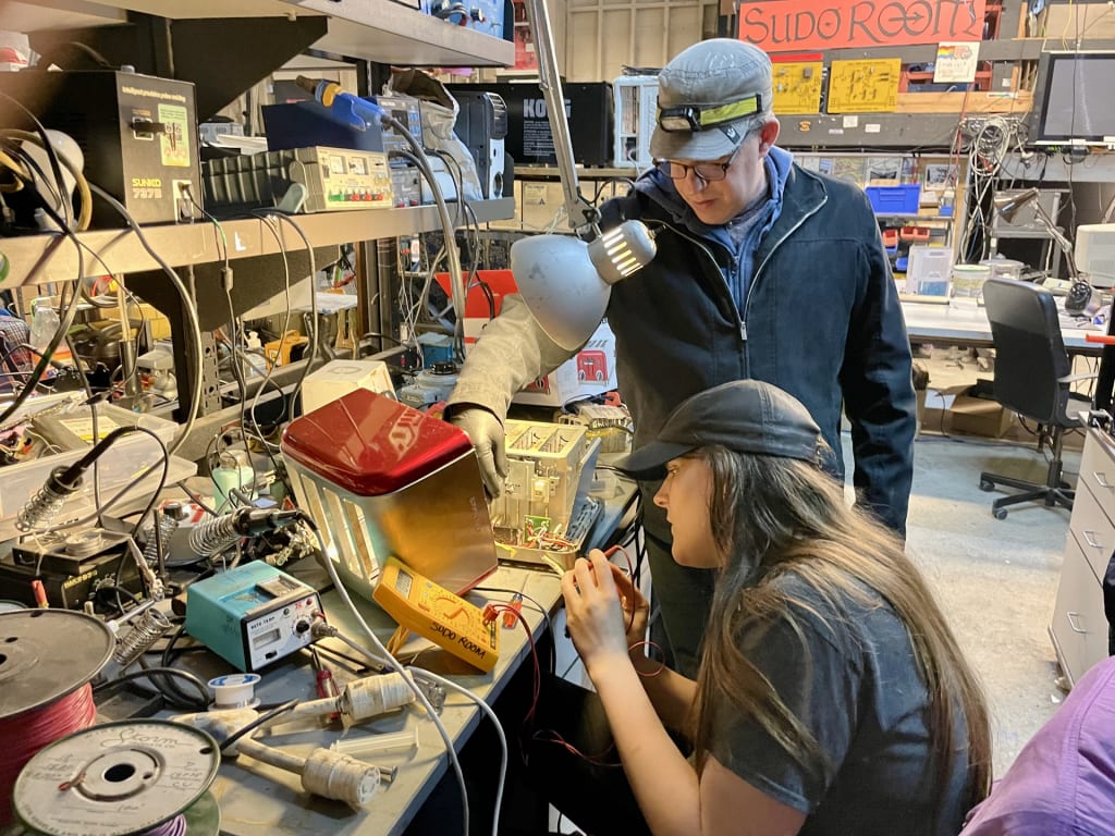 This Bay Area startup connects you with a ‘repair artist’ who can fix ...