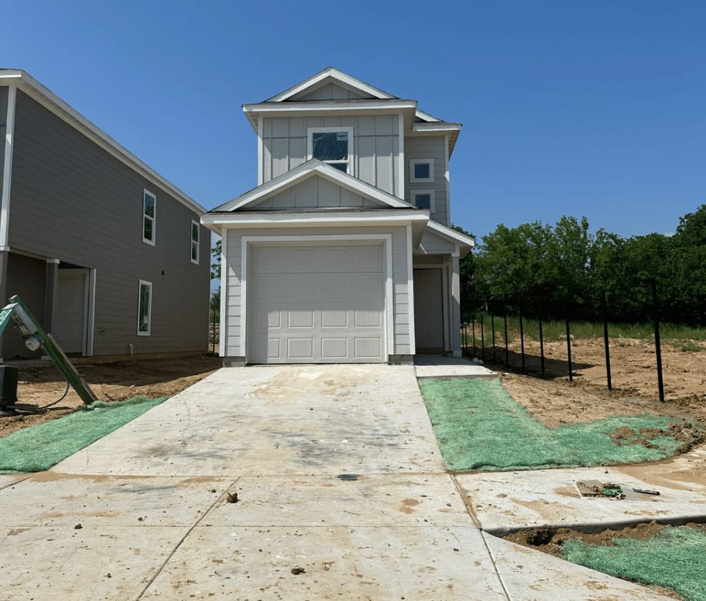 Housing market affordability issues have homebuilders going small ...