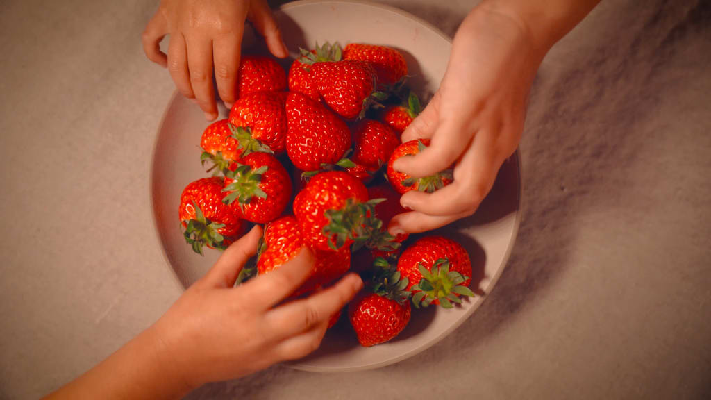 See Oishii's new NJ farm, where the world's best strawberries grow ...