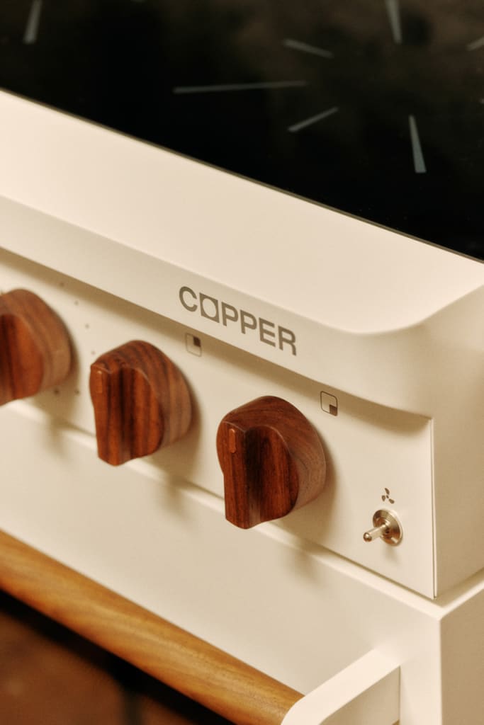 Why this new induction stove has a battery inside—and old-fashioned ...