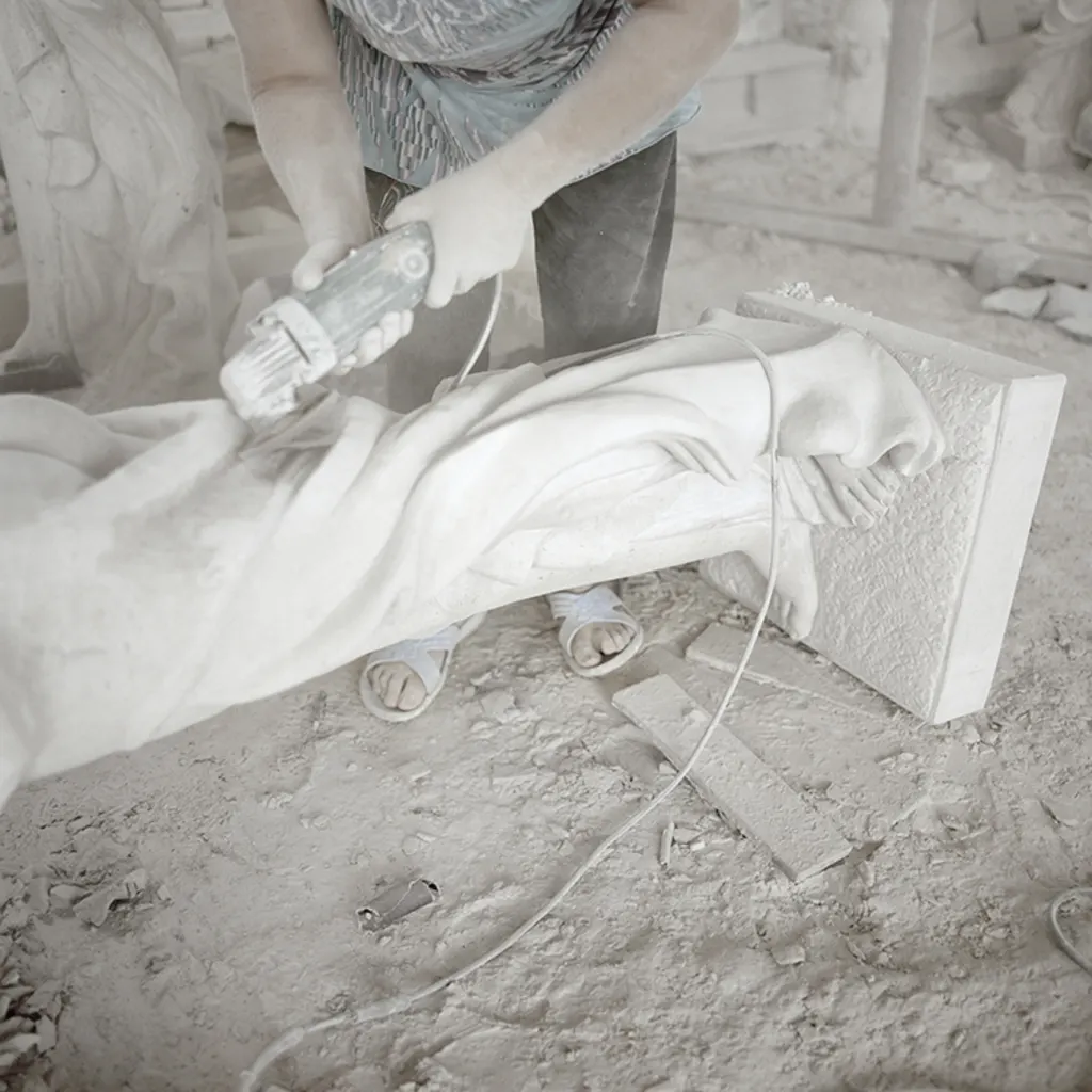 An Incredible Look At Where The World's Counterfeit Statues Are Made ...