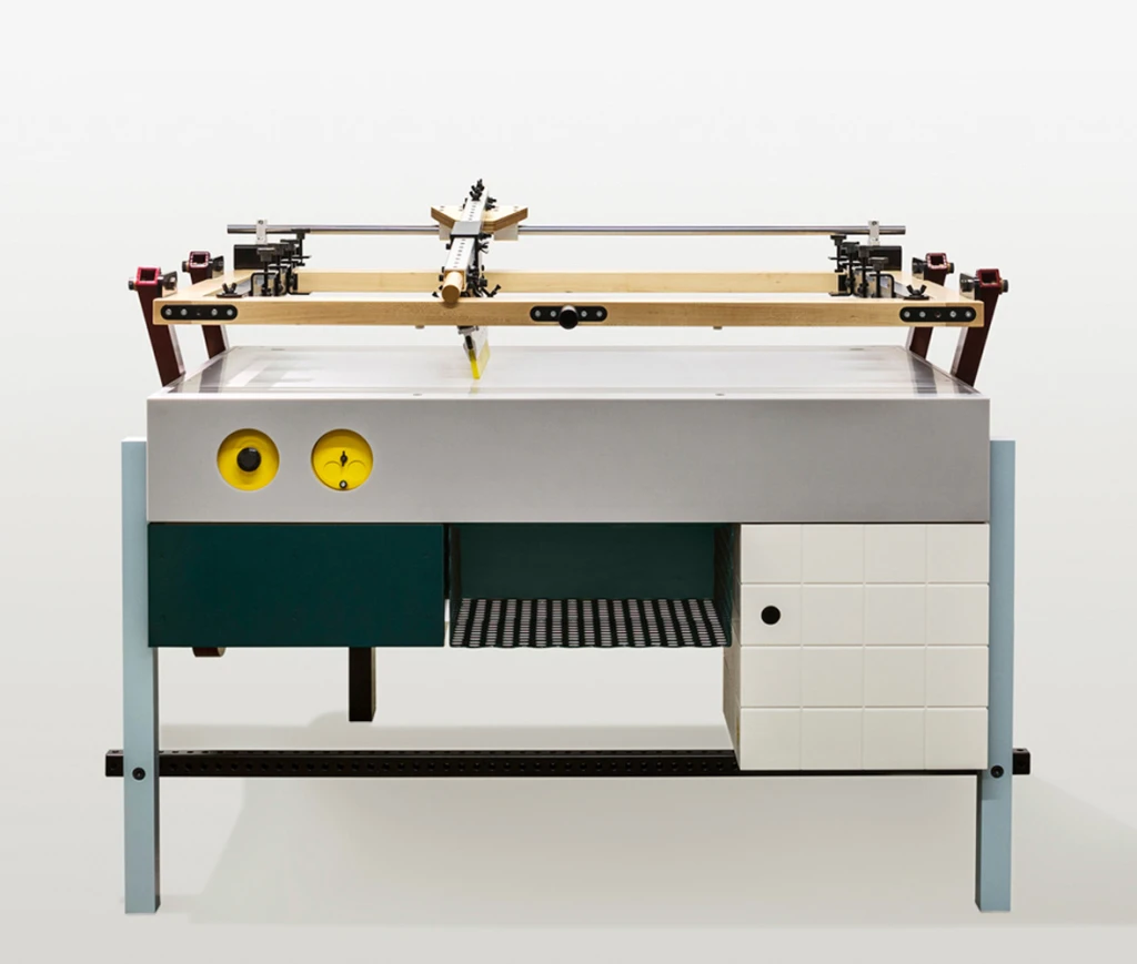 A Screen-Printing Machine That Looks Like An Old Bauhaus Poster - Fast ...