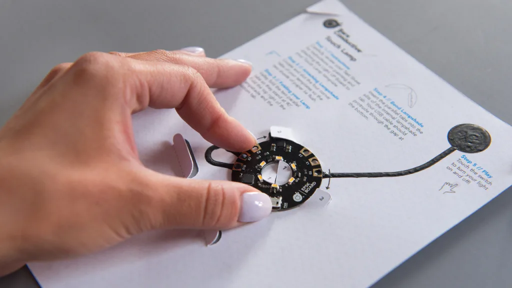 Be Your Own Lighting Designer With This Conductive Ink Craft Kit - Fast ...