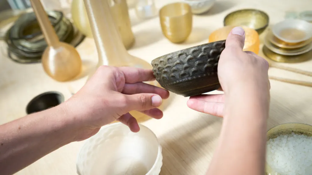 The Creators Of This Algae Plastic Want To Start A Maker Revolution ...