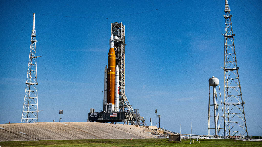 NASA's Artemis mission hopes to bring humans back to the moon—this time ...