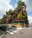 This Tree-Covered Apartment Building Cleans A Polluted City Block ...