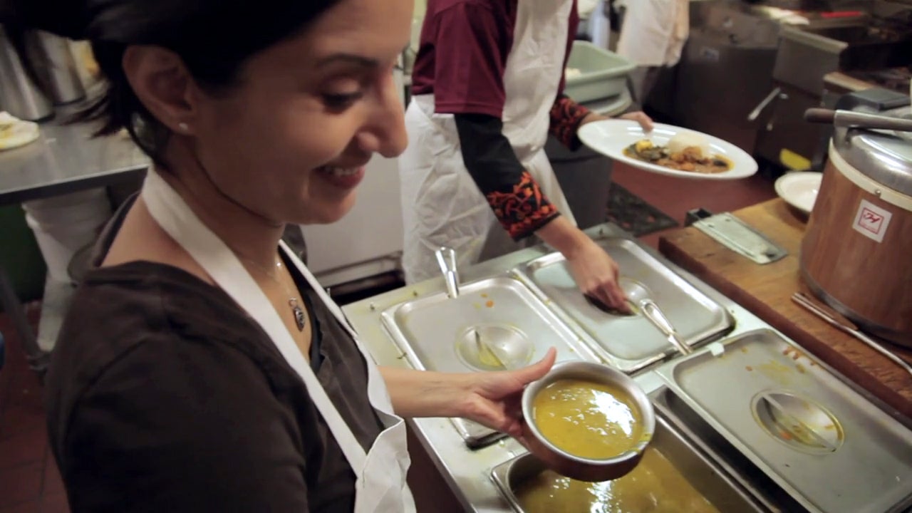 Karma Kitchen: A Donation-Based Restaurant Run By Volunteers - Fast Company