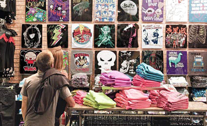 How Hot Topic's Culture-Heavy Strategy Helped It Sizzle During the ...
