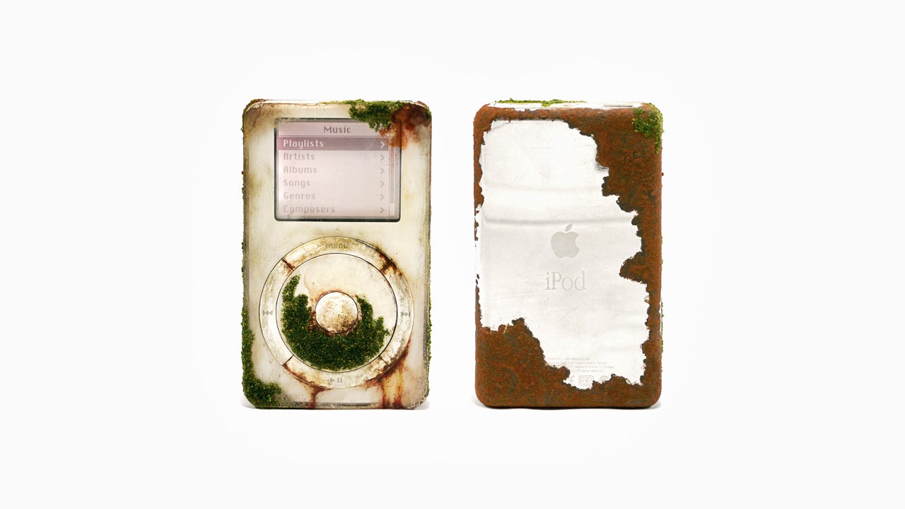 See What Your iPhone And Other Personal Effects Will Look Like "100 ...
