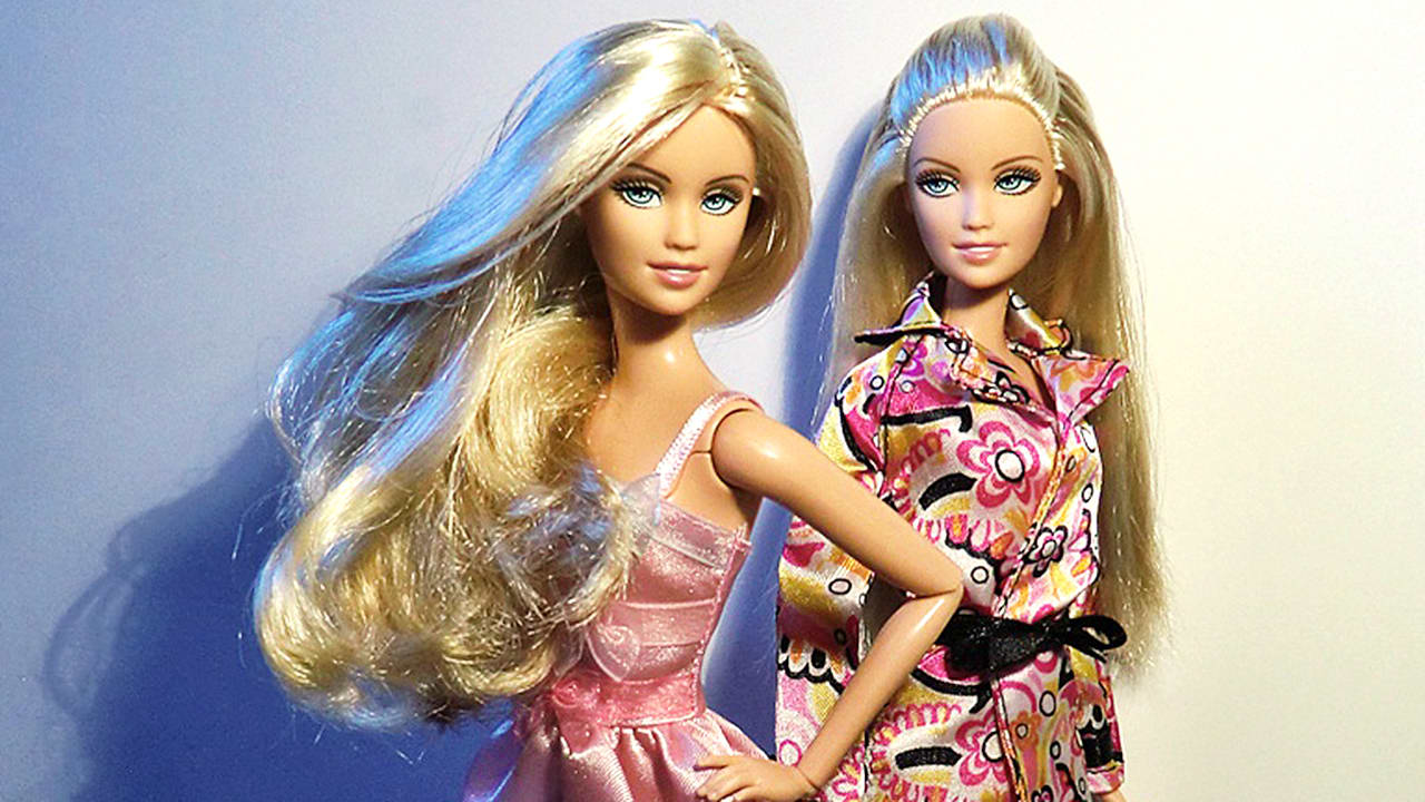 Infographic: See How Barbie Stacks Up Against An Average (Real) Woman ...