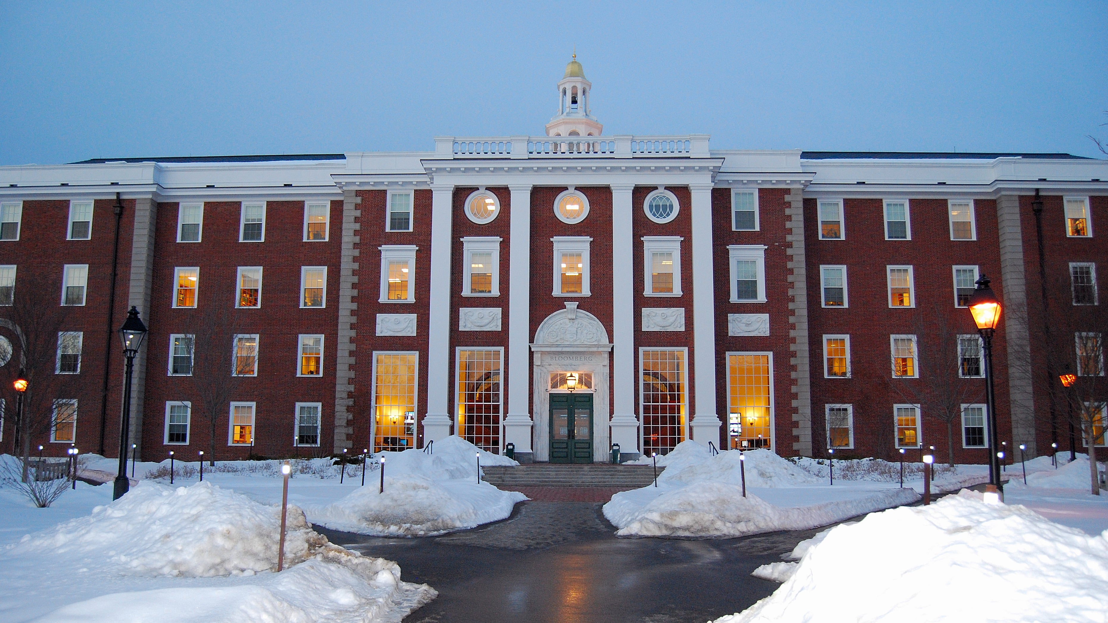 Enrollment In Harvard's Intro To Computer Science Jumped 590% In 10 ...