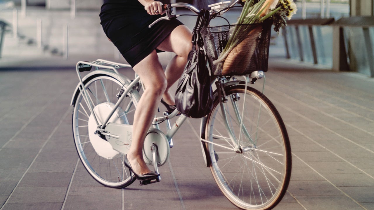 This New Smart Wheel Will Instantly Make Your Bike Electric - Fast Company
