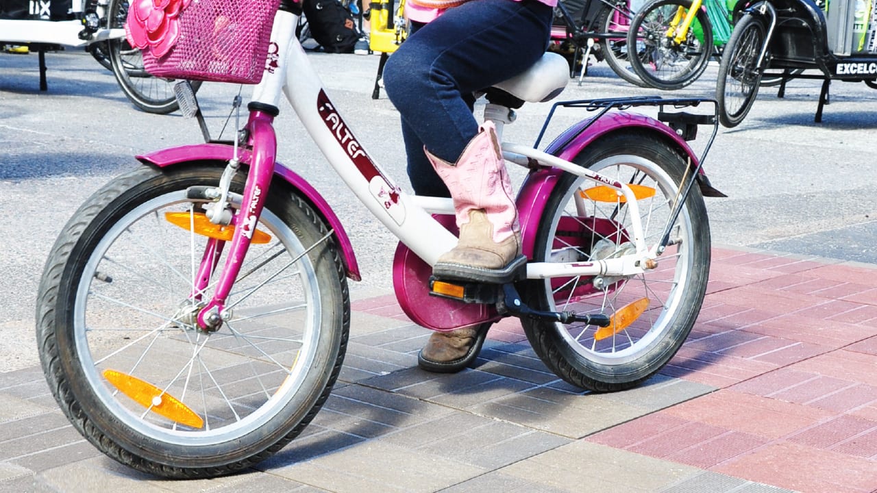Lego-Like Bike Lanes That Snap Into Place Could Create Instant Biking ...