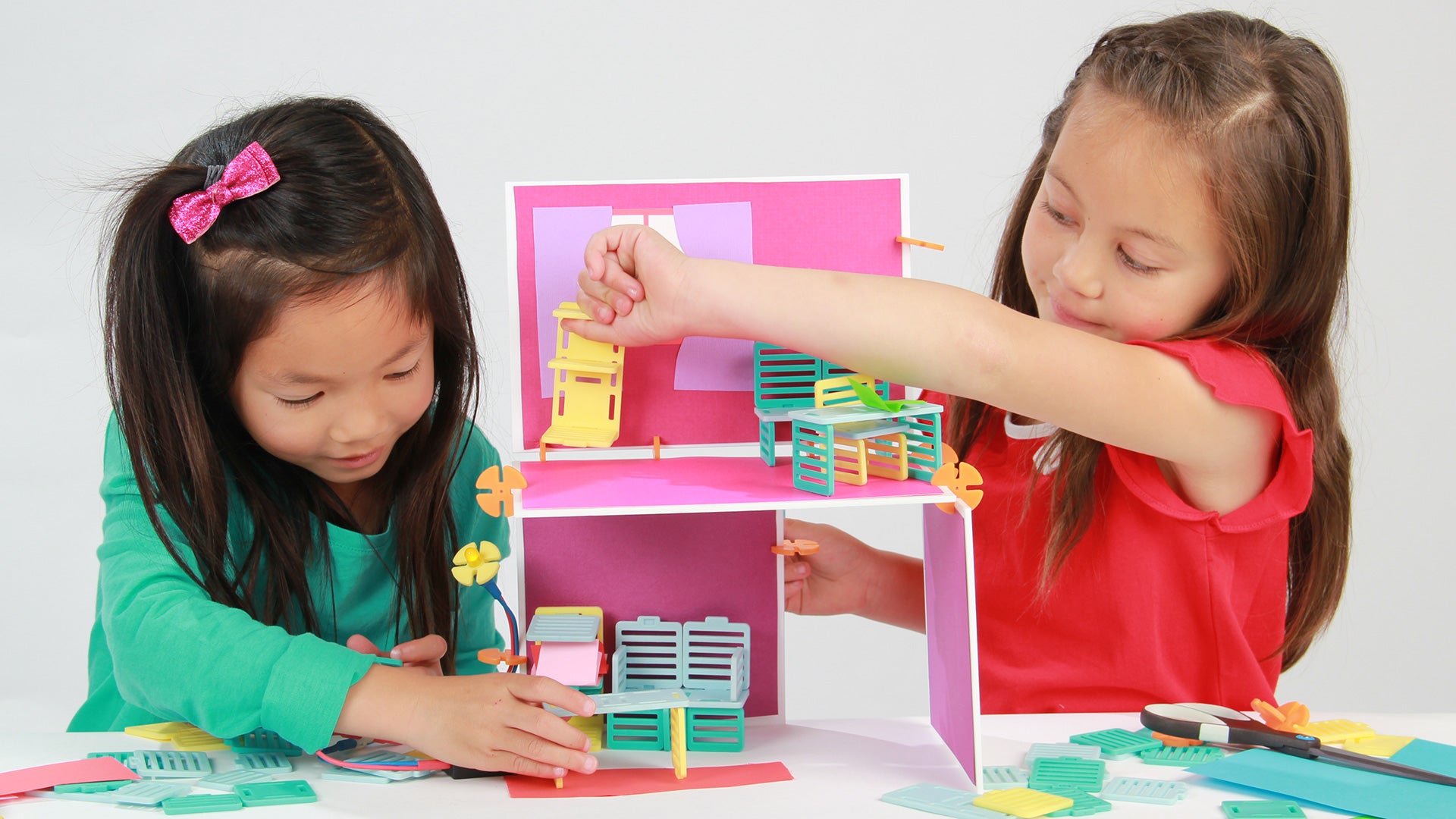 This New Girl-Powered Engineering Toy Asks Kids To Design And Wire ...