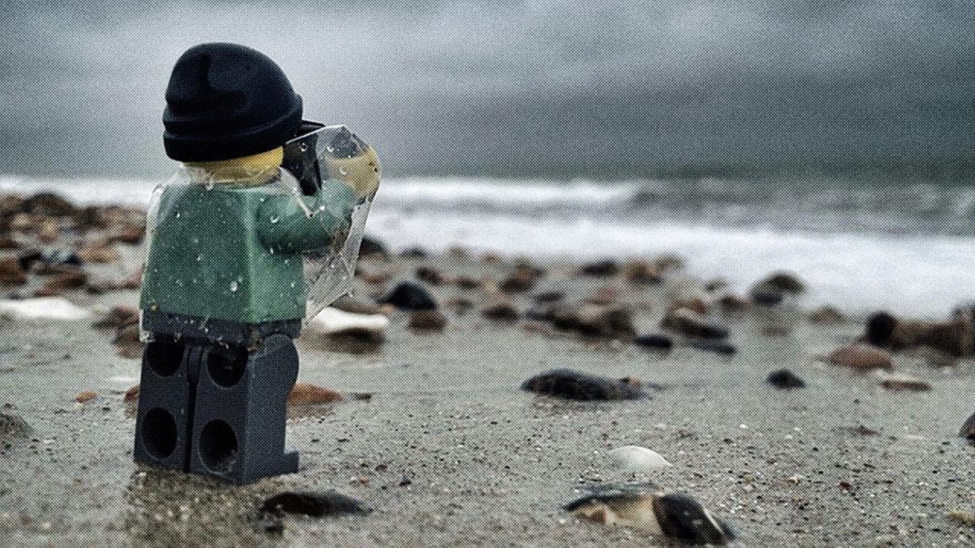 Everything About These Pictures Of A Tiny, Adventurous Lego ...