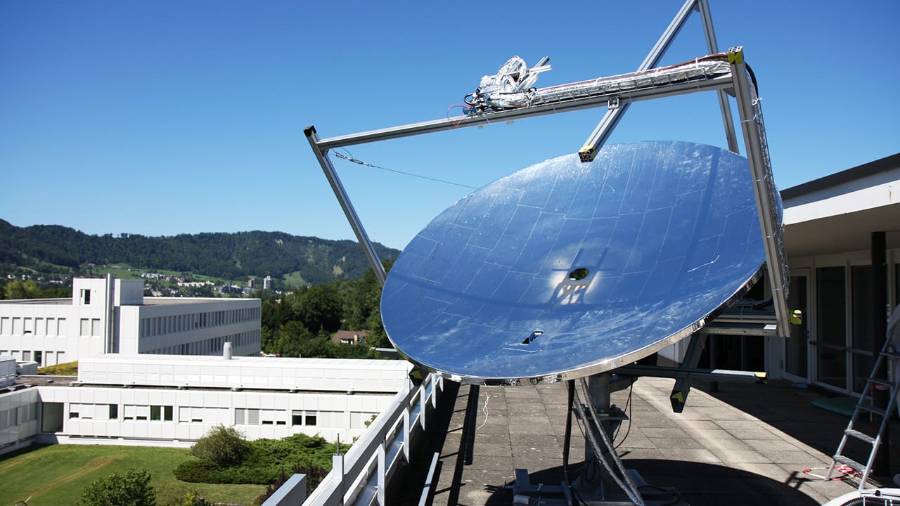 These Massive Mirrored Dishes Could Make Solar Cheaper For All - Fast ...