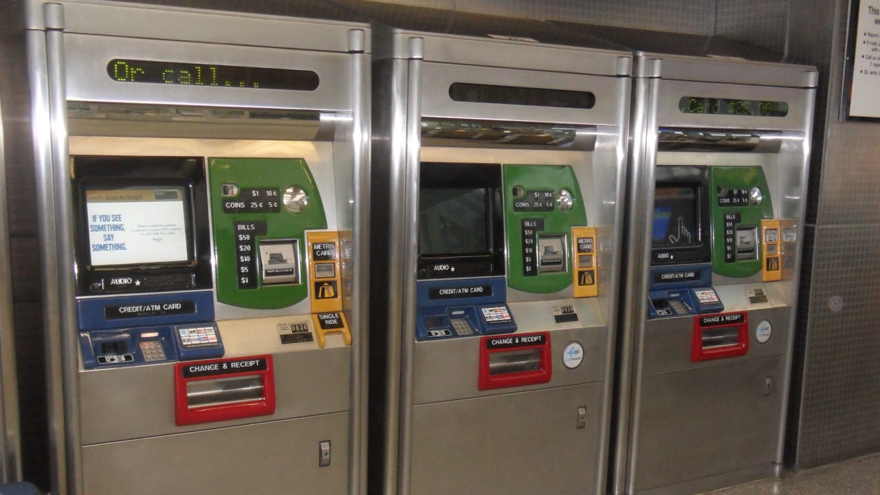 Thieves In New York Hid A Credit Card Swiper In An MTA Vending Machine ...