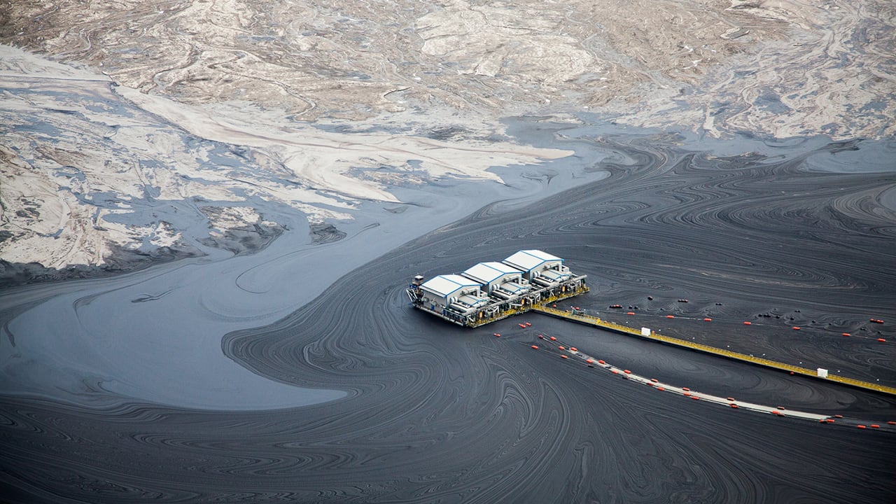 See The Devastated Landscape Of The Alberta Tar Sands From 1,000 Feet ...